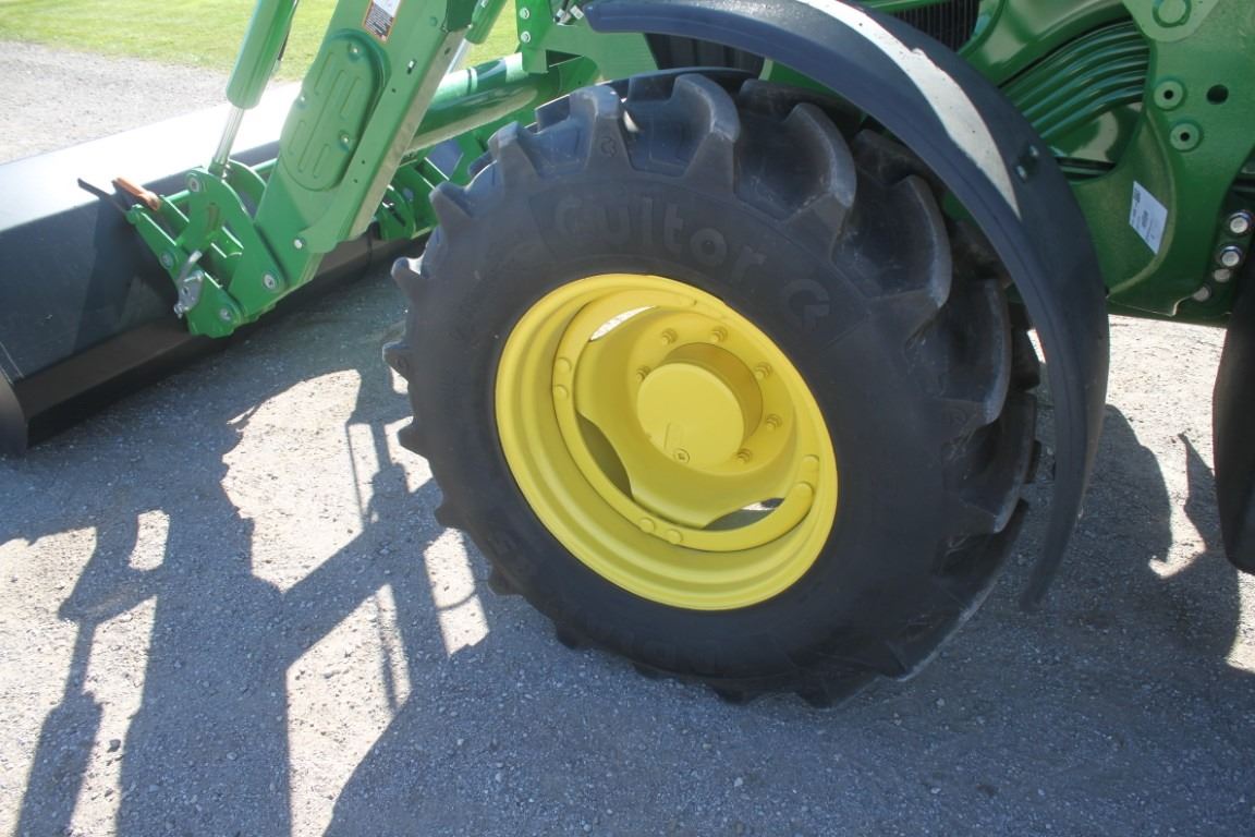 JD 6430 Premium 4wd tractor, cab, air, New JD 600M SL loader, 3224 hours