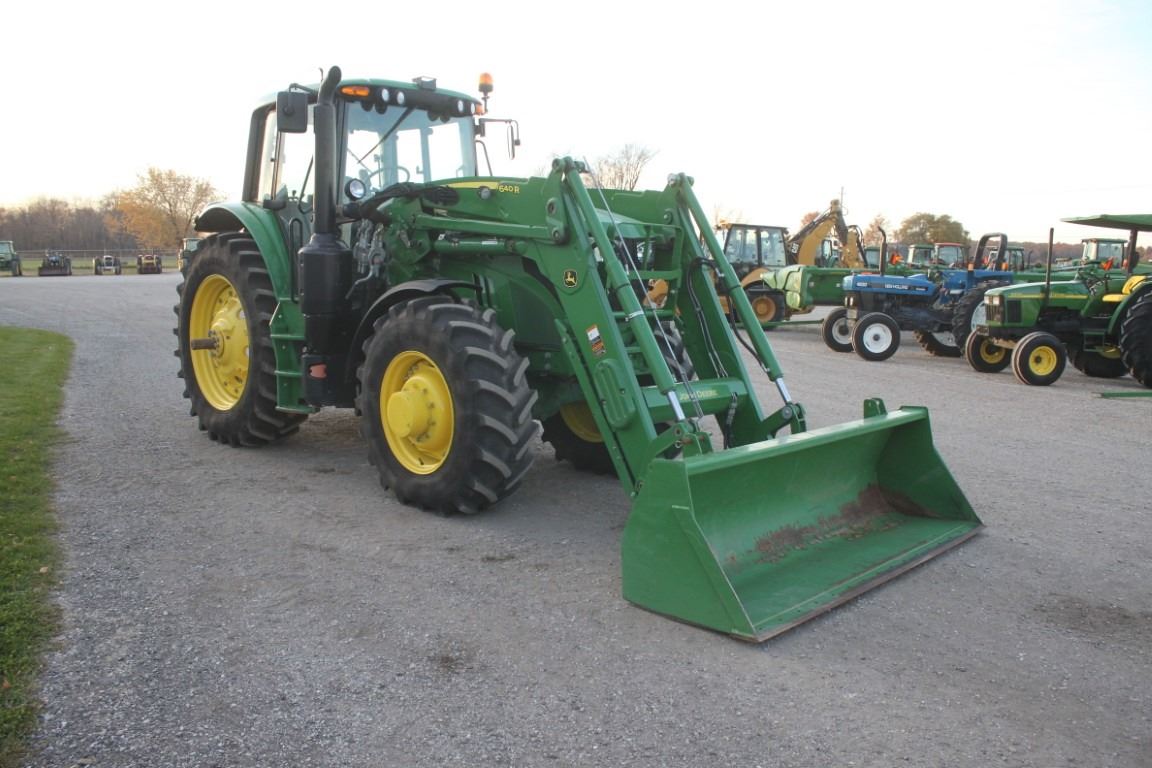 JD 6145M 4wd tractor, cab, air, 640R SL loader