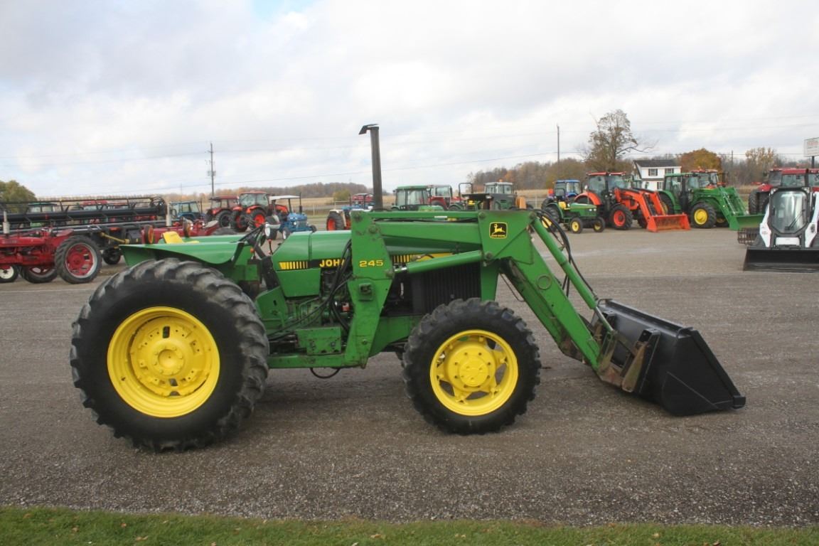 JD 2555 4wd tractor, 245 SL loader, made in Germany
