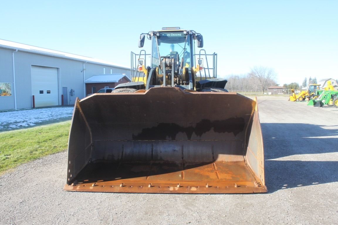 2017 JD 824K II wheel loader, cab, air