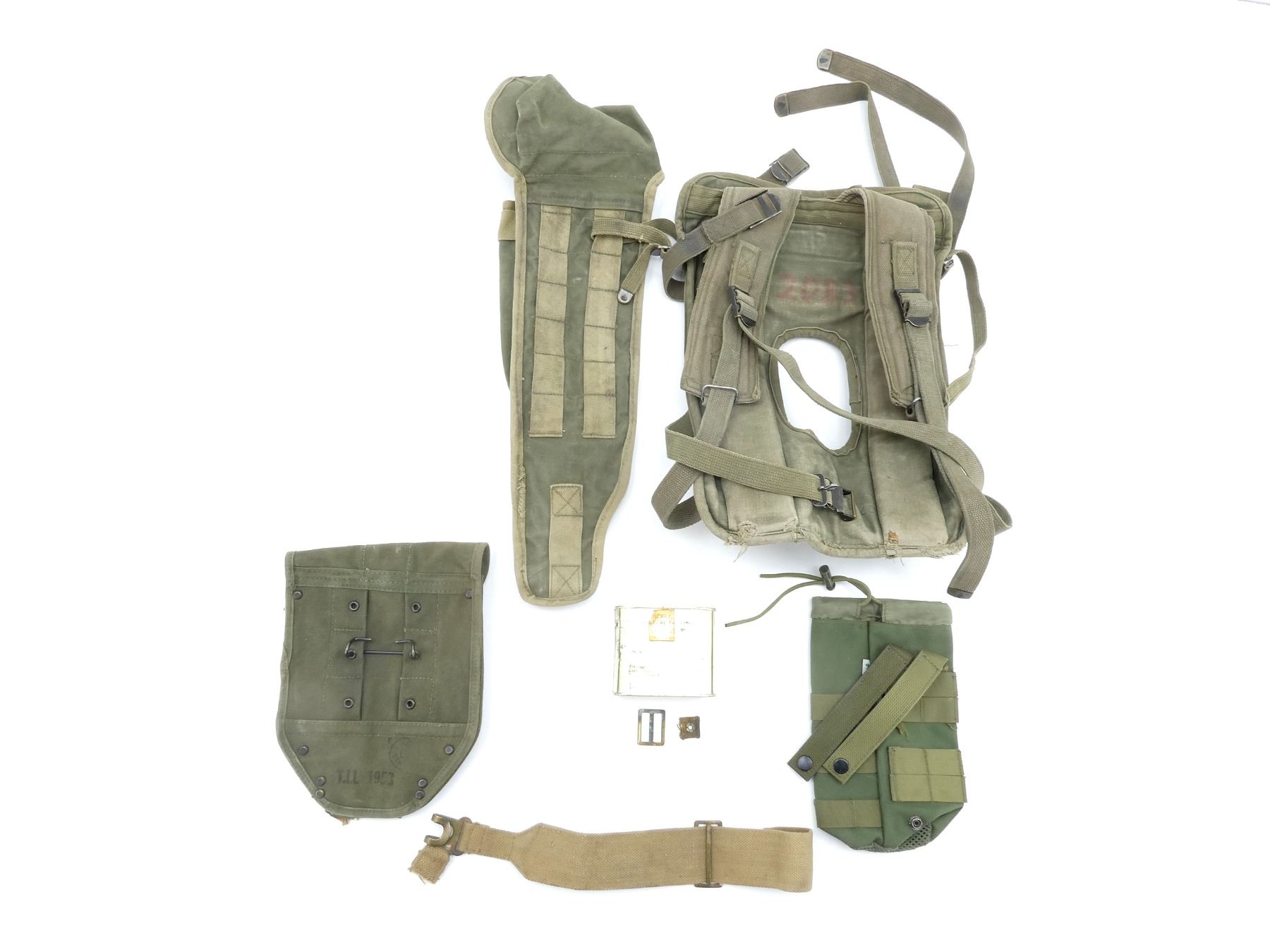 ASSORTED MILITARY ACCESSORIES LOT