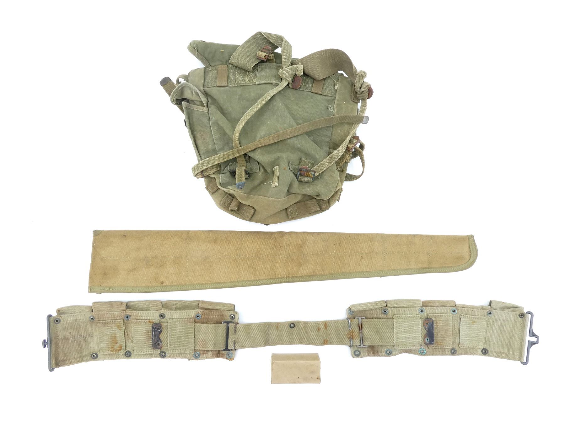 WWII U.S. MILITARY FIELD GEAR / WEBBING LOT
