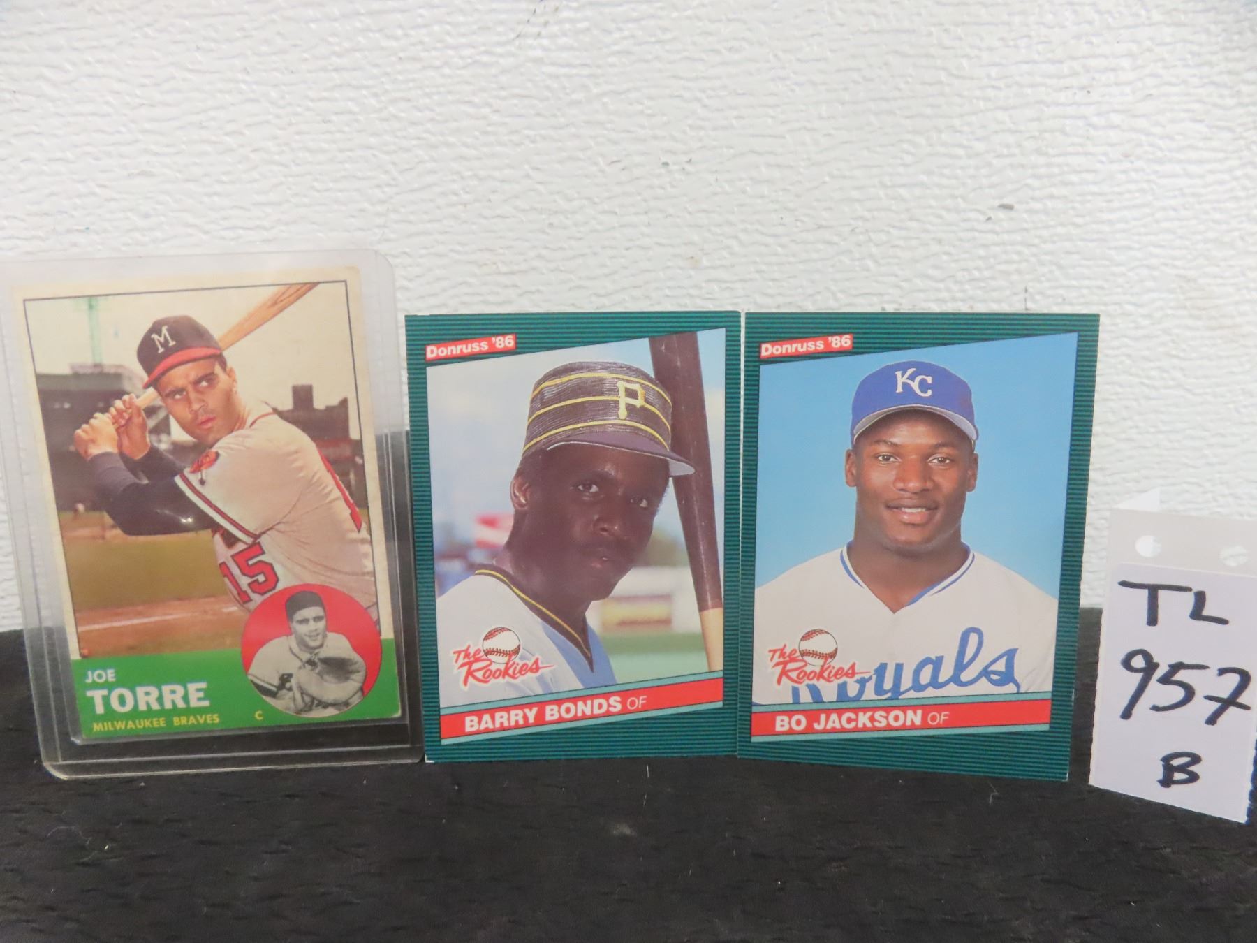Three Baseball Cards: 1986 Bo Jackson Rookie, 1986 Barry Bonds Rookie ...