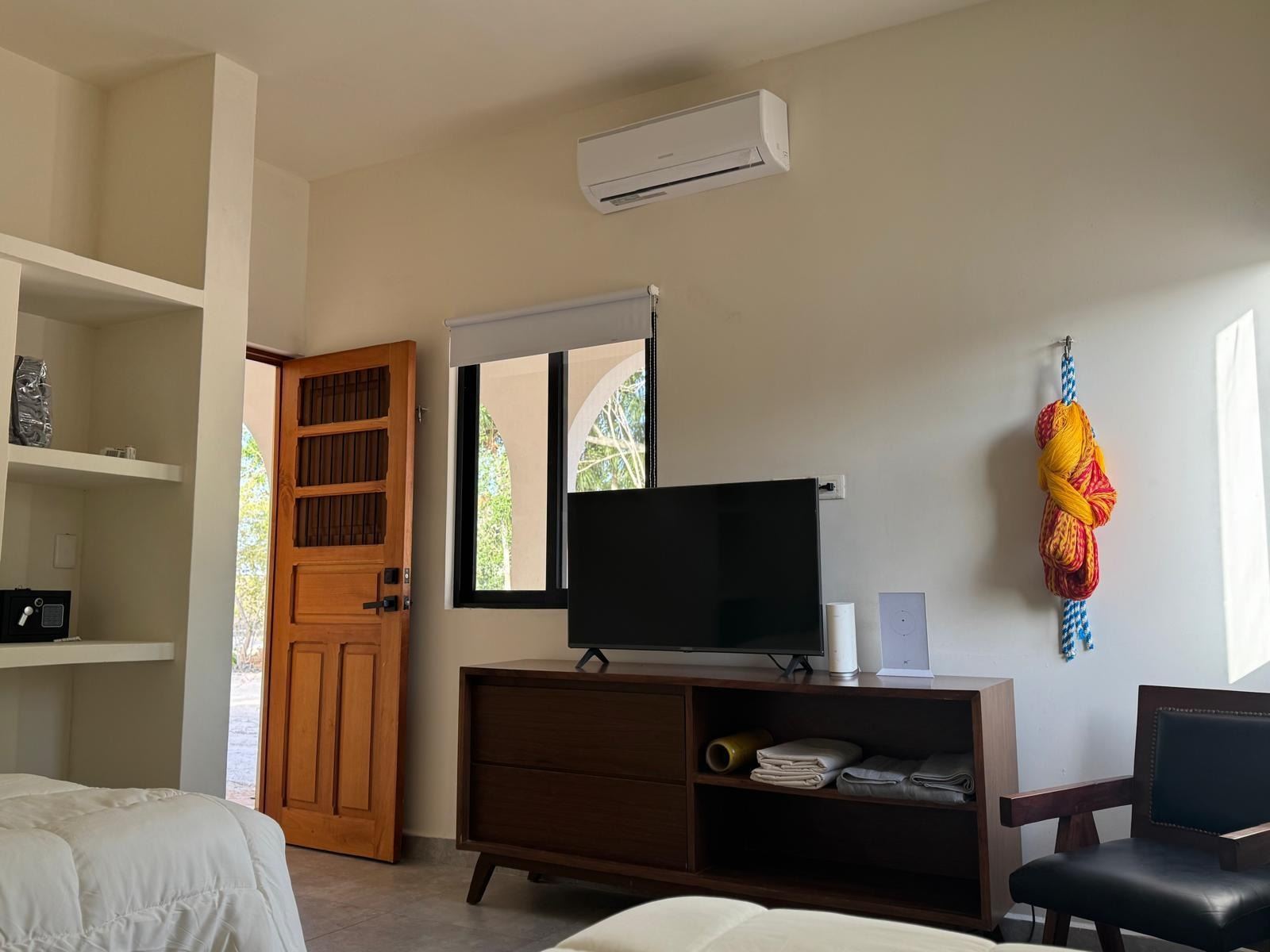 4 DAY/5 NIGHT CENTRAL AMERICAN WHITETAIL HUNT IN MEXICO FOR 1 HUNTER