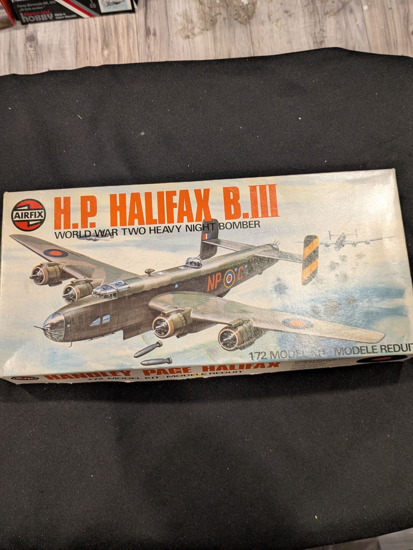 AIRFIX H.P Halifax B.III