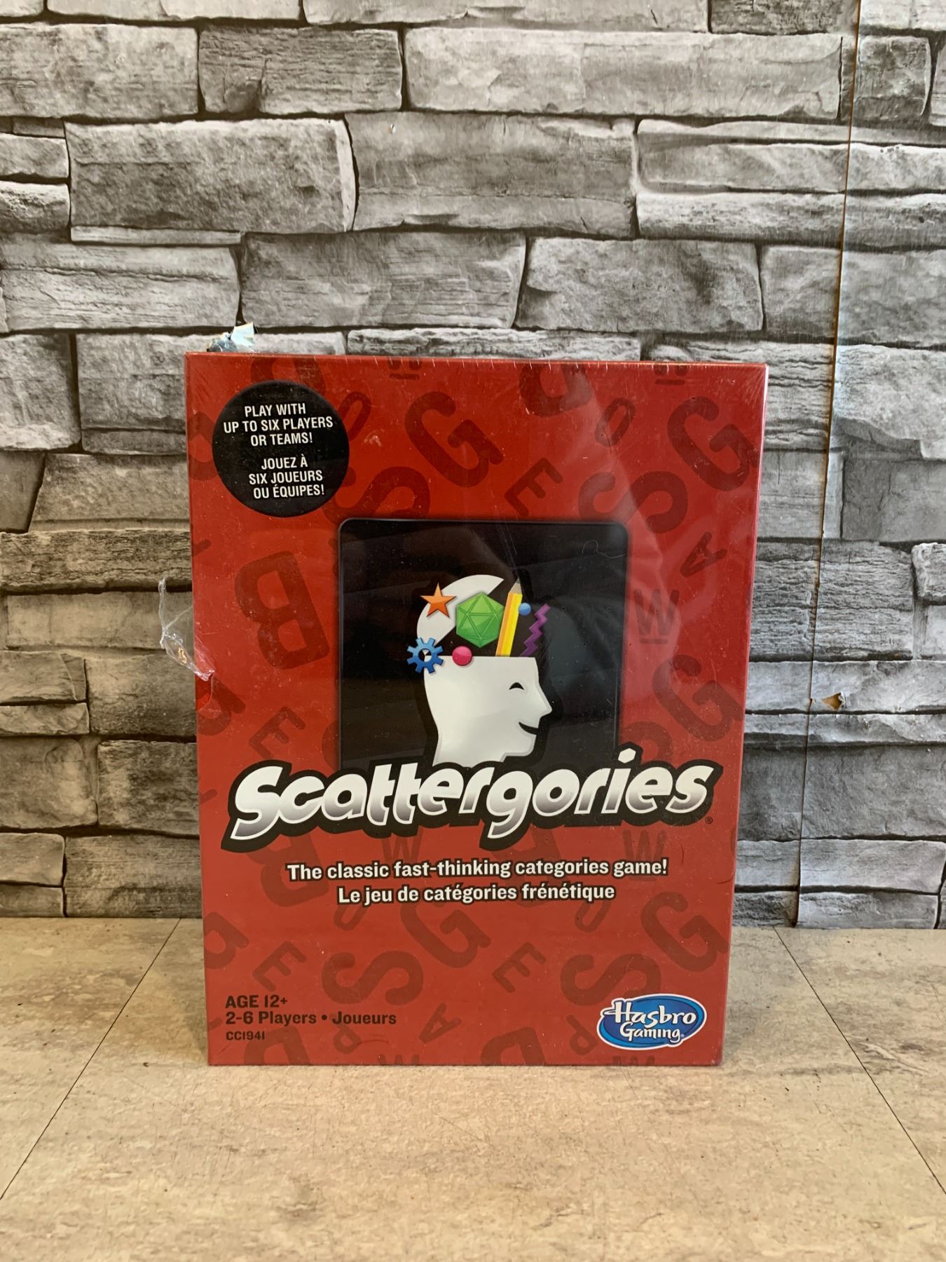 Hasbro Gaming - Scattergories Board Game
