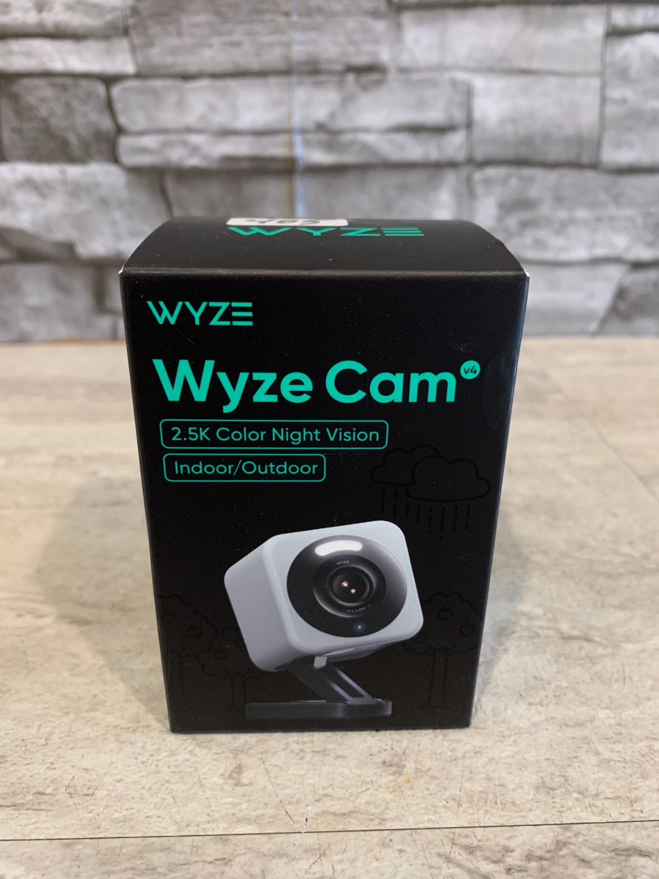 Wyze Cam 2.5k Colour Vision Indoor/Outdoor Plus Built-In Spotlight