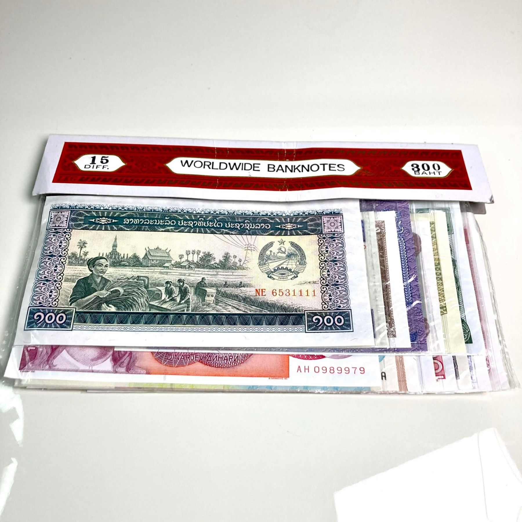 15 Different Worldwide Banknotes