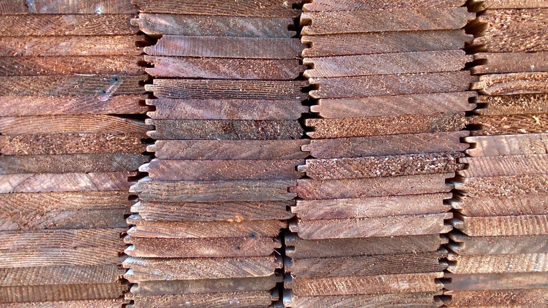 PALLET OF TONGUE & GROOVE WOOD CLADDING APPROX 36"L X 3.5"W X 1/2 ...