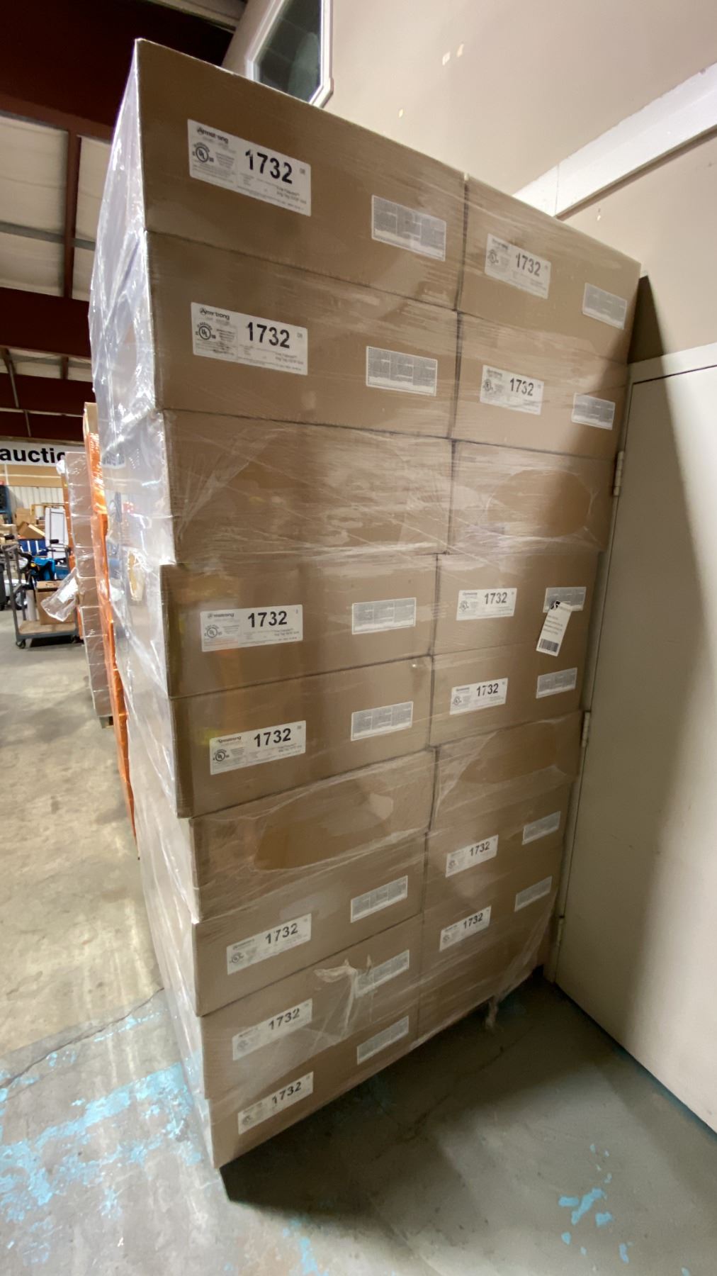 PALLET OF ARMSTRONG 1732 FINE FISSURED ANGLED TEGULAR ACOUSTICAL ...