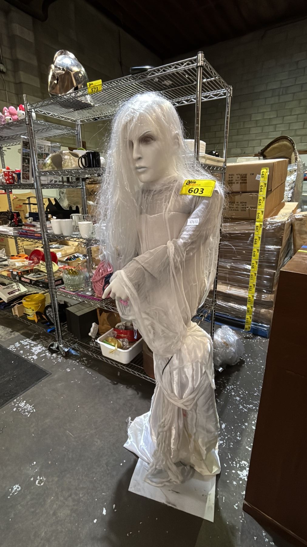 ANIMATRONIC GHOST WOMAN - APPROXIMATELY 5'6" TALL - Able Auctions