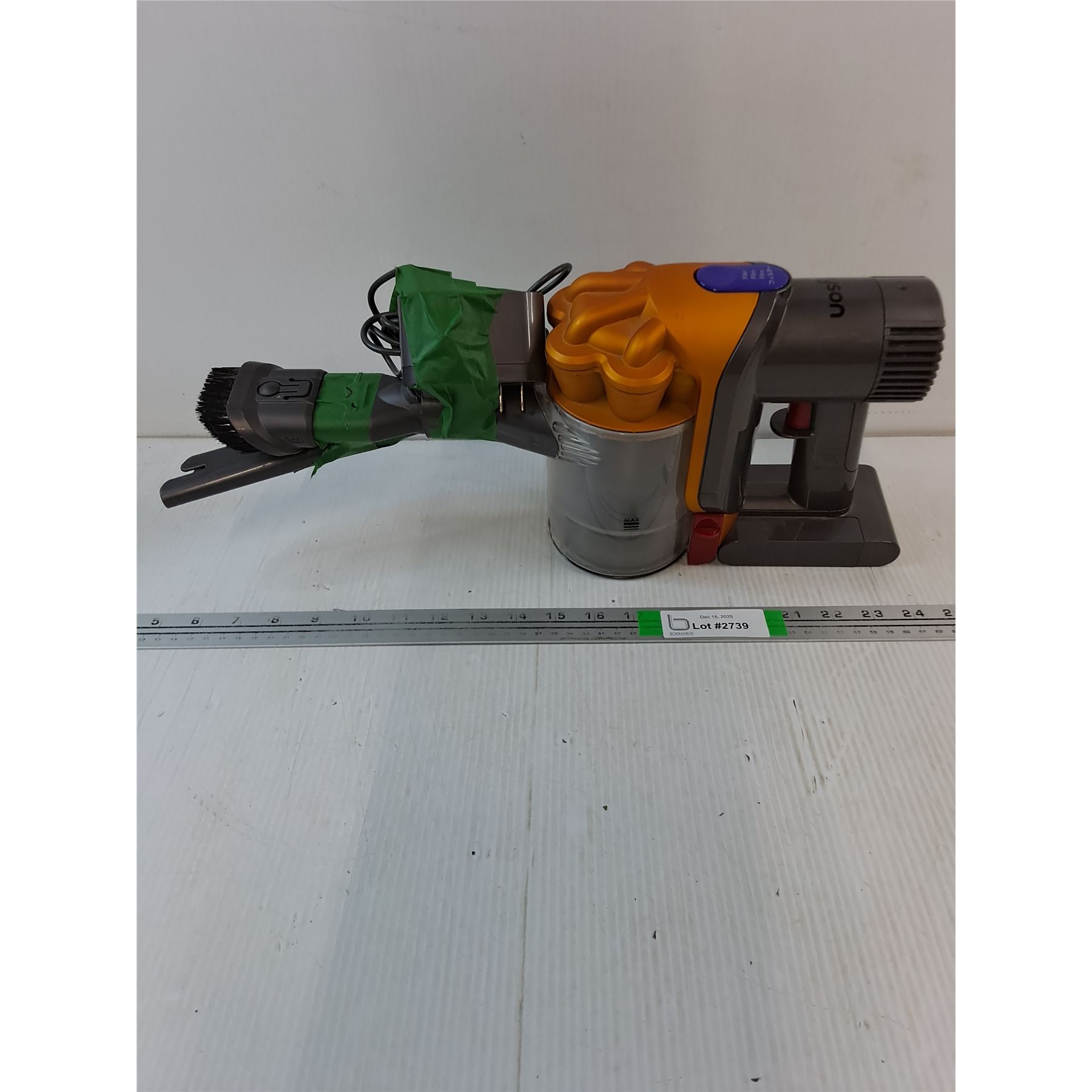 Dyson Handheld Vacuum Cleaner-untested-as is - Bodnarus Auctioneering