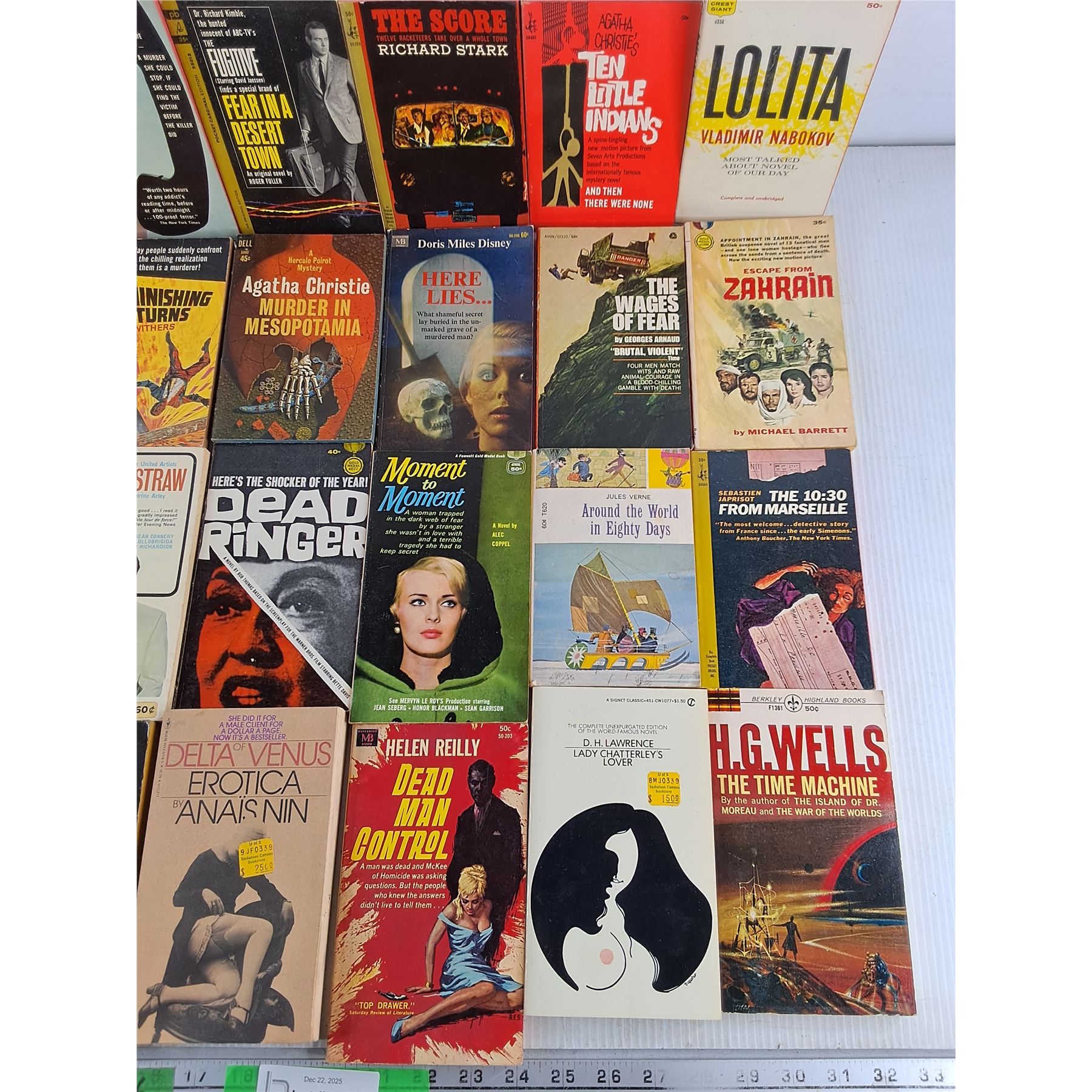 (24) Assorted Books - Helen Reilly, Michael Barrett, Richard Stark ...