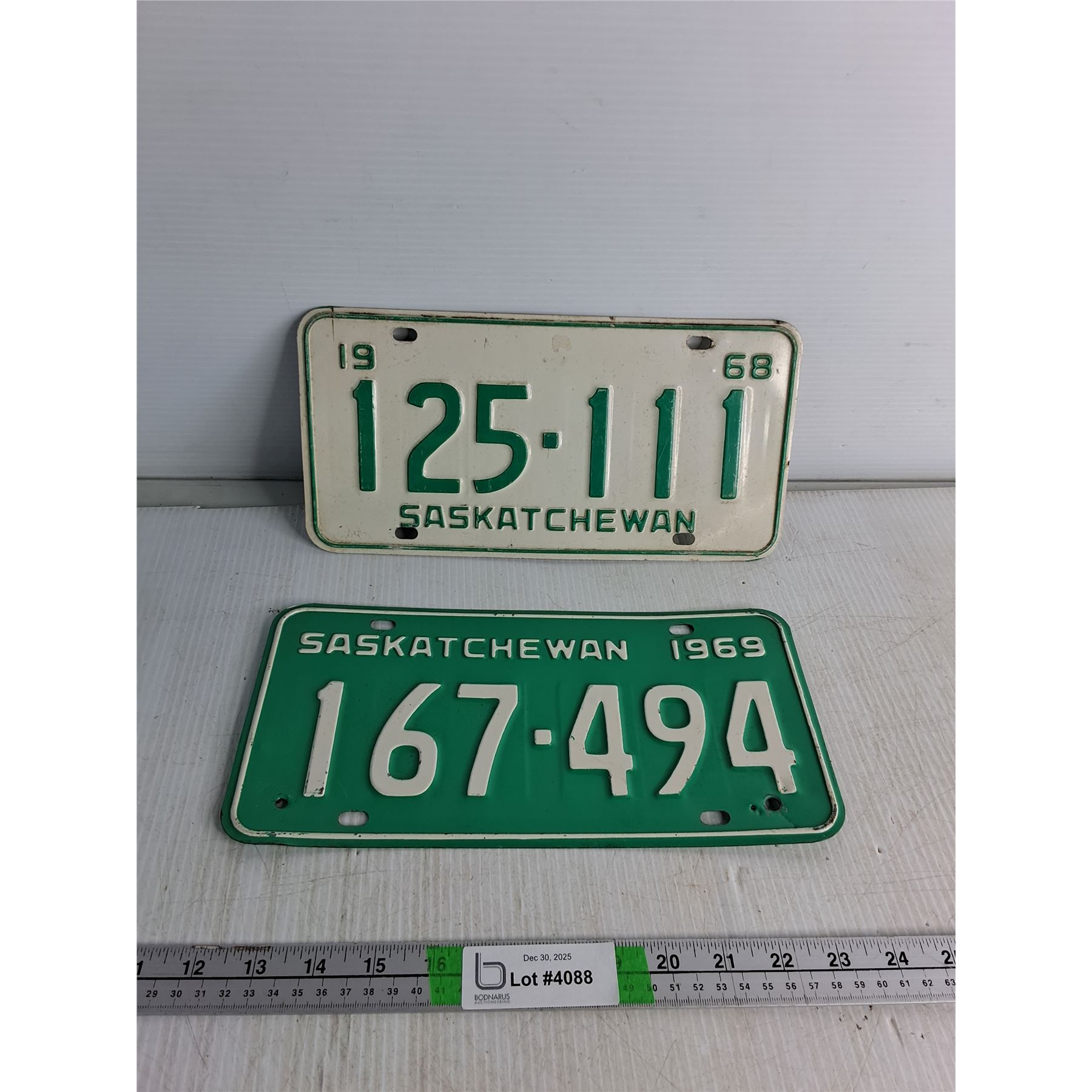 (2) Vintage Saskatchewan License Plate - Bodnarus Auctioneering