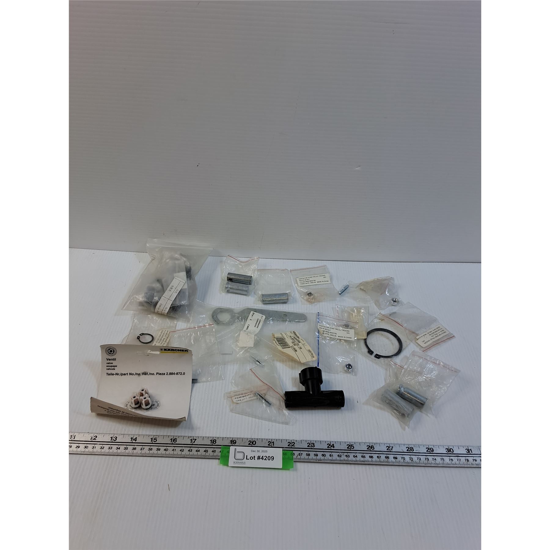 Parts Lot: Valves, Spring Clips, Cylinders, Misc - Bodnarus Auctioneering
