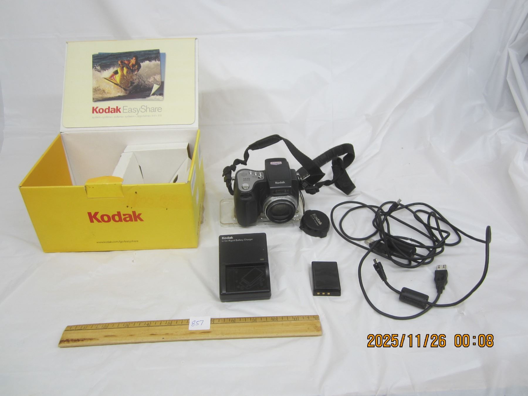857. Kodak Easy Share Camera Package with Original Box - Schmalz Auctions