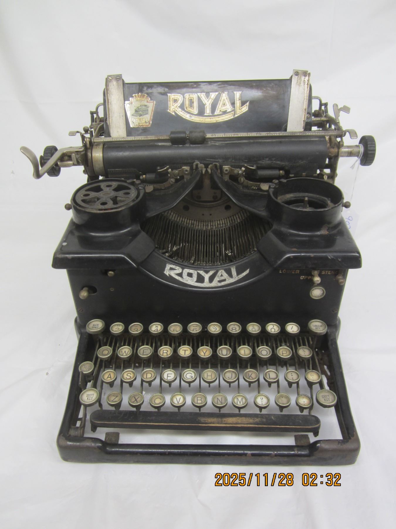 902. Early 1900's Royal 10 Hi End Typewriter Just Like in Stepen King ...