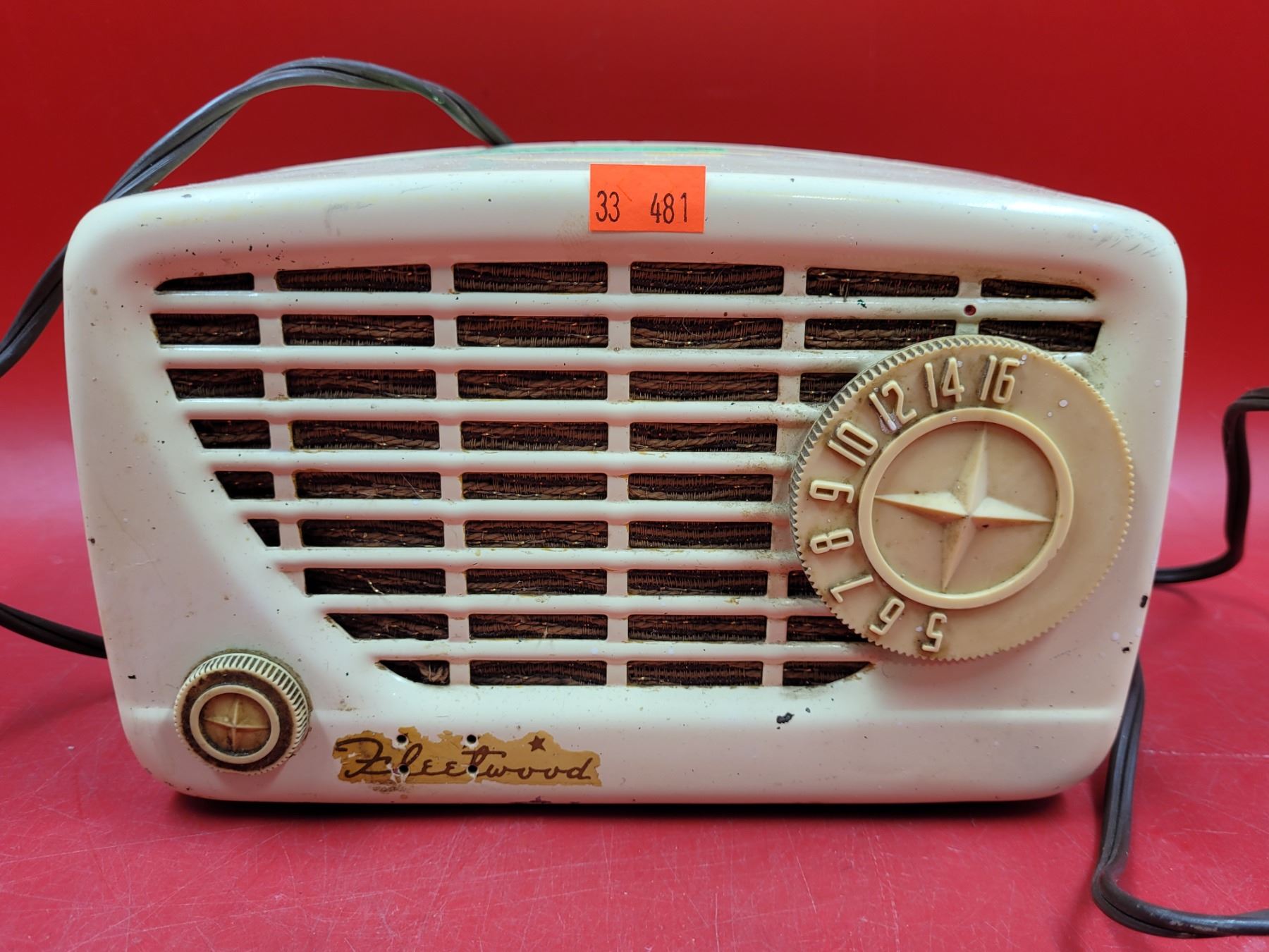 VTG Fleetwood 53-53 Tube Radio