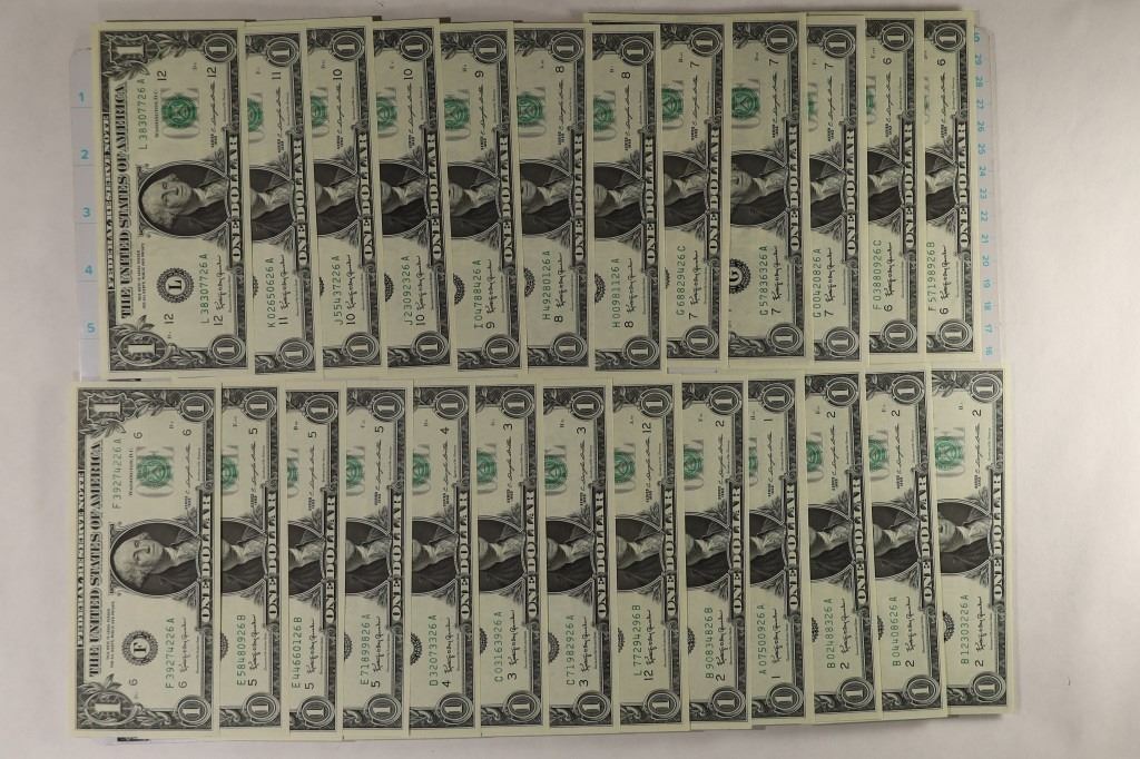 25-CRISP UNC 1963 US $1 FRN'S ALL END #'S "26"