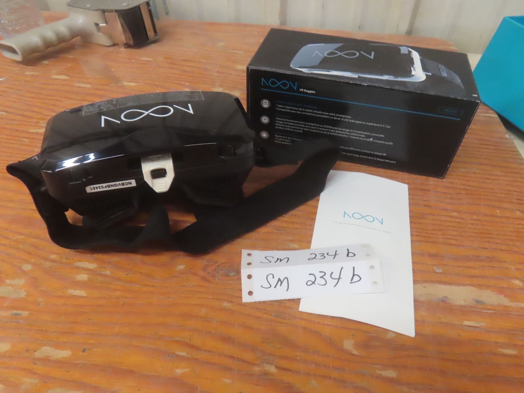 Noon Virtual Reality Goggles