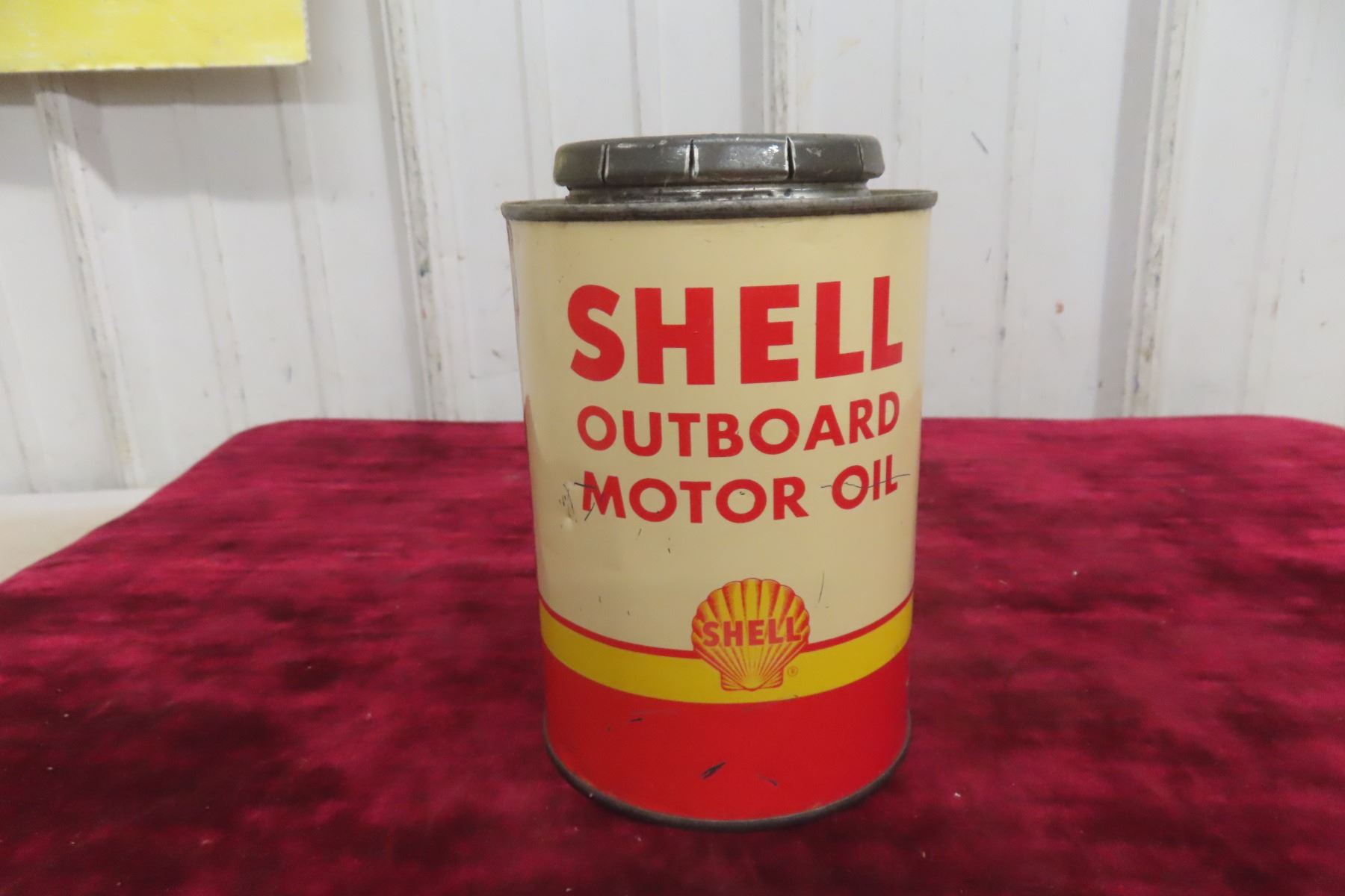 Shell Outboard Motor Oil Quart Can