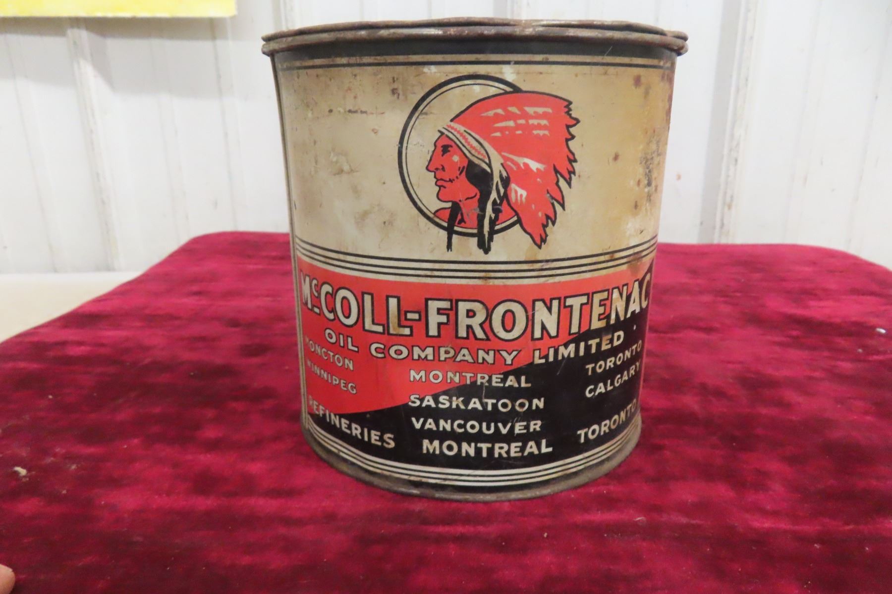 McColl-Frontenac 5lbs Axle Grease Can (Red Indian)