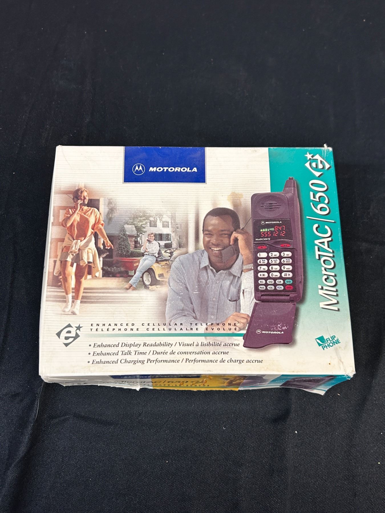 Motorola MicroTAC 650 Vintage Cell Phone