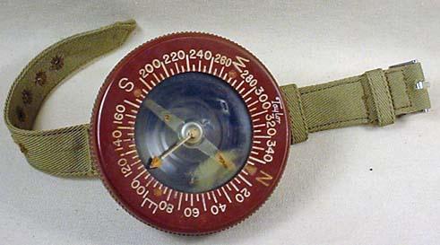 WW2 US ARMY WRIST COMPASS - Marked on Back, US Arm