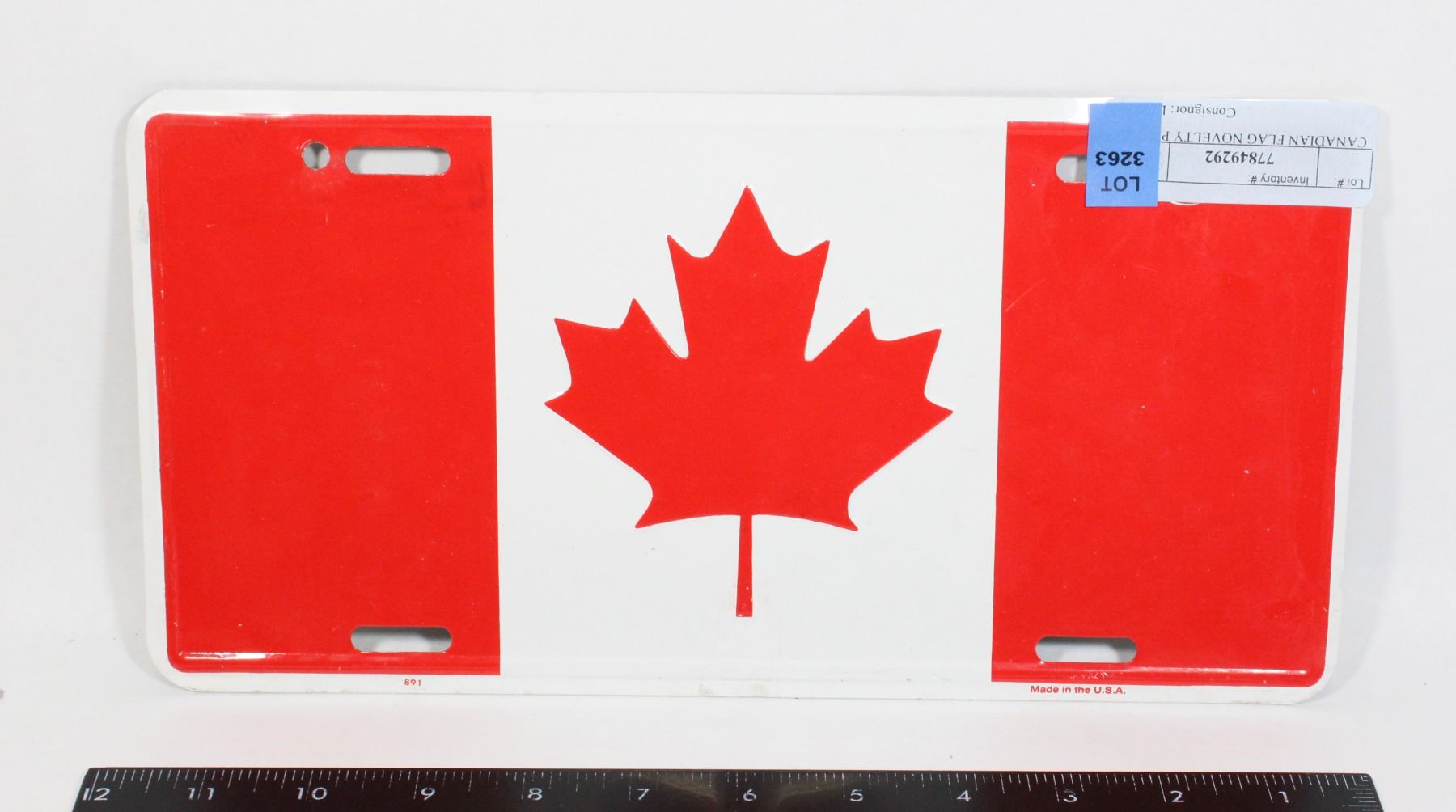 CANADIAN FLAG NOVELTY PLATE