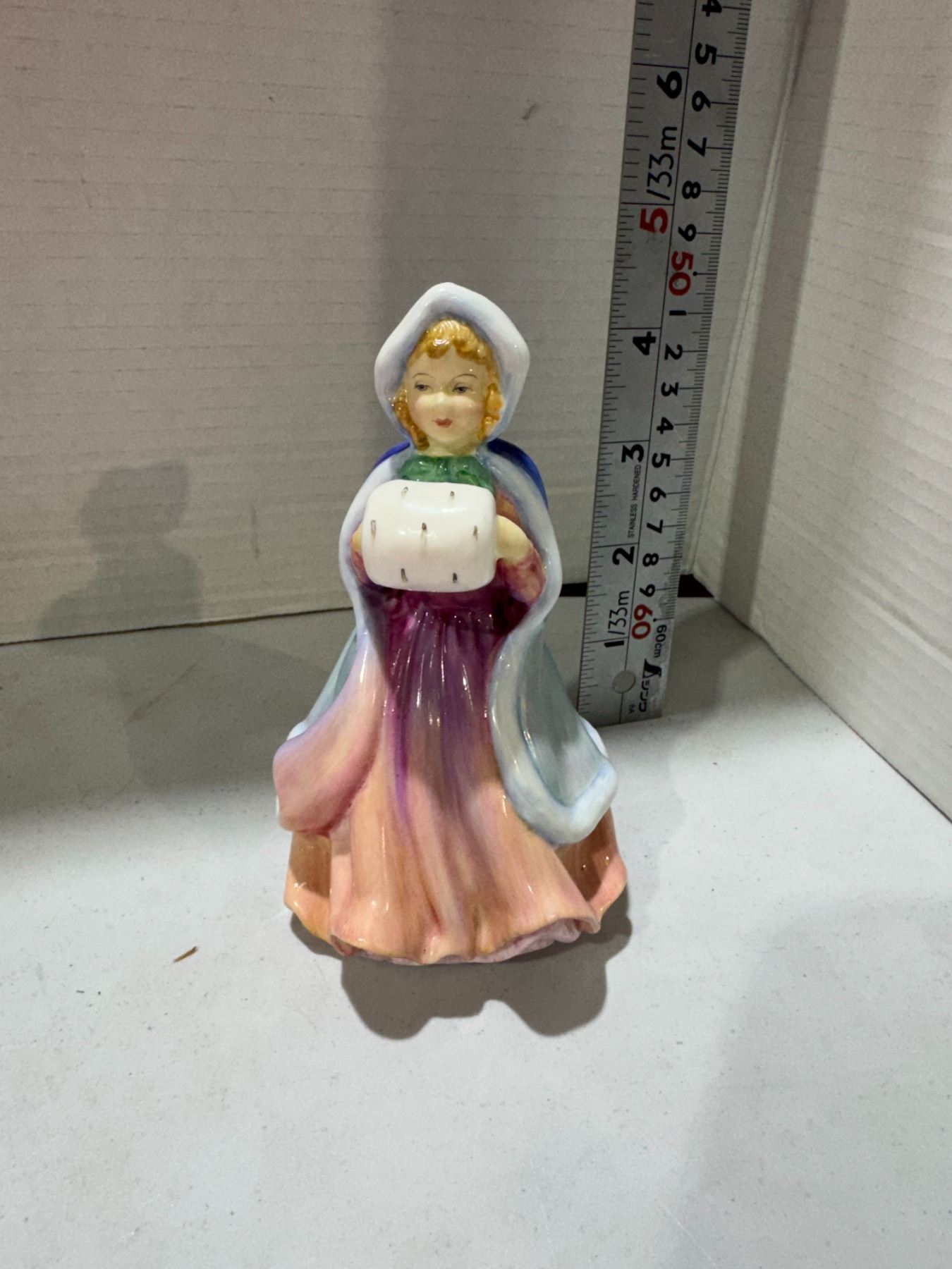 Paragon figurine, Miss Susan