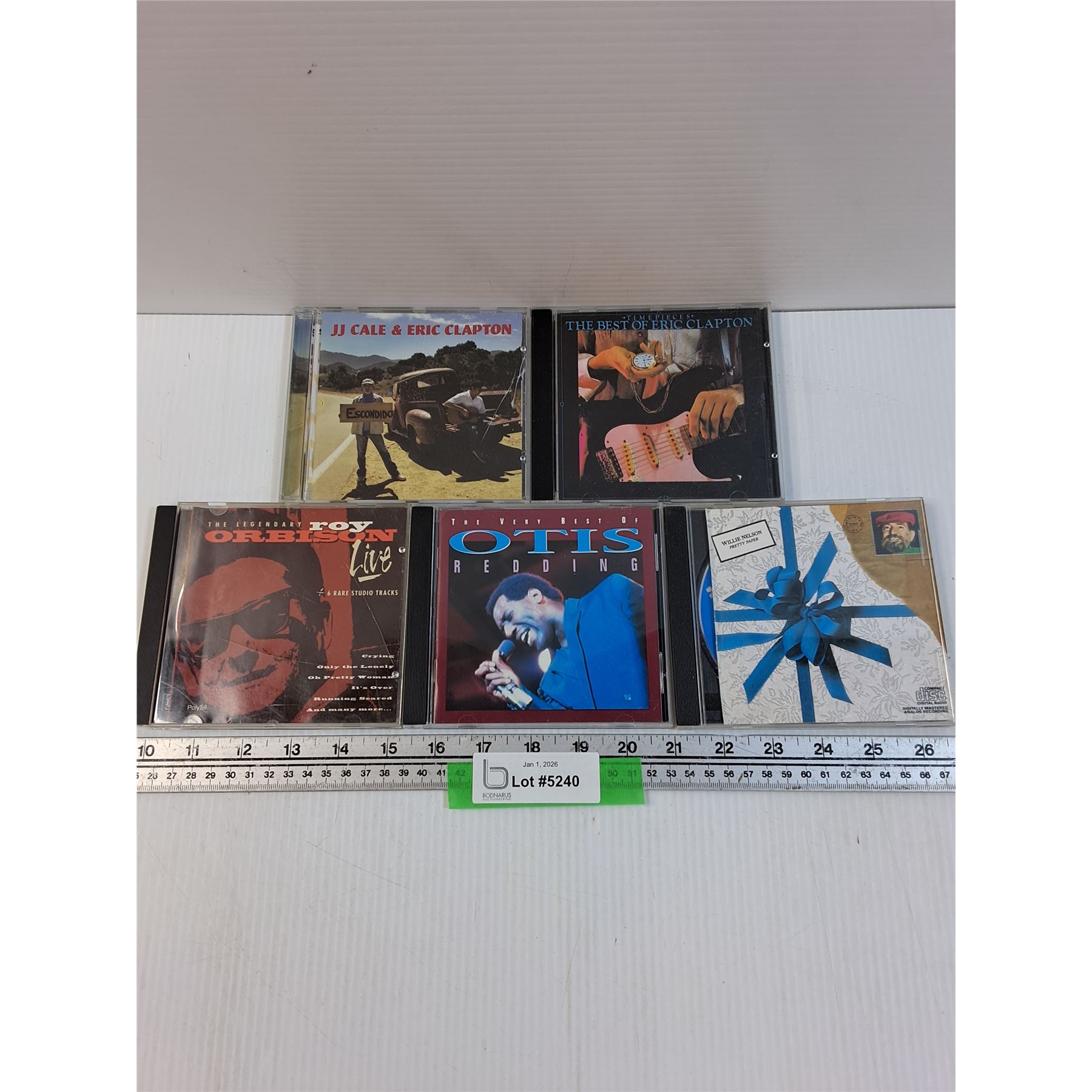 (5) CDs: Eric Clapton, Roy Orbison, Willie Nelson, Otis Redding ...