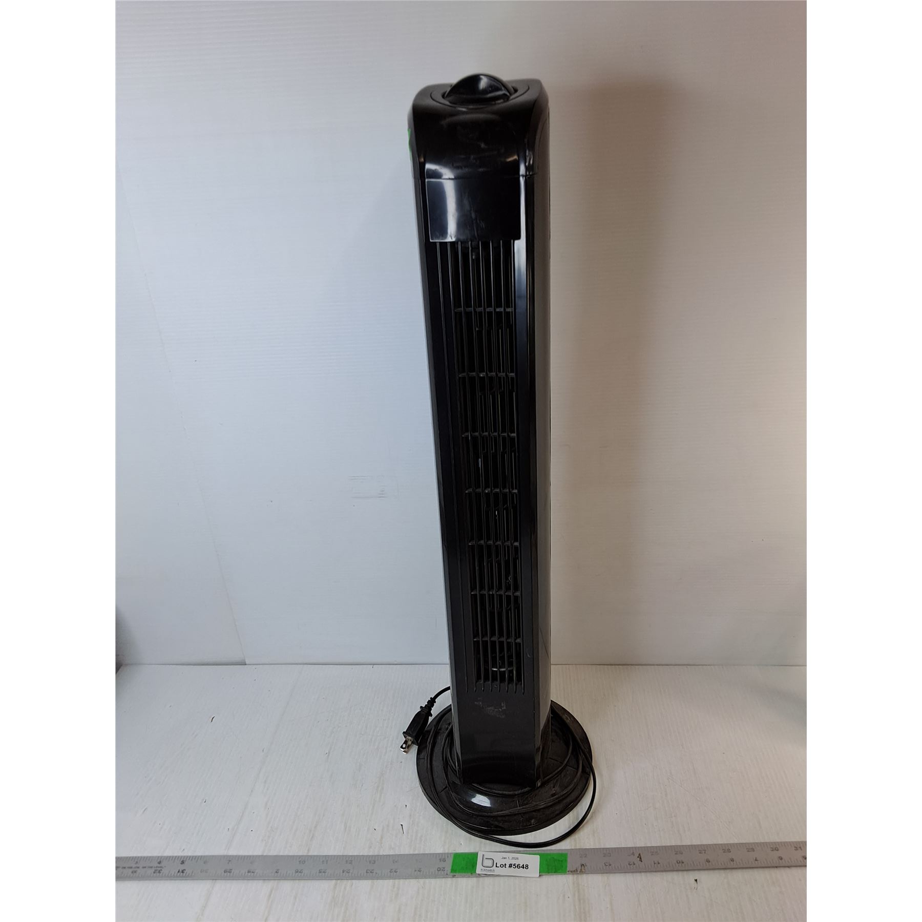Konwin Rotating Tower Fan 30"- Powers On - CANNOT SHIP