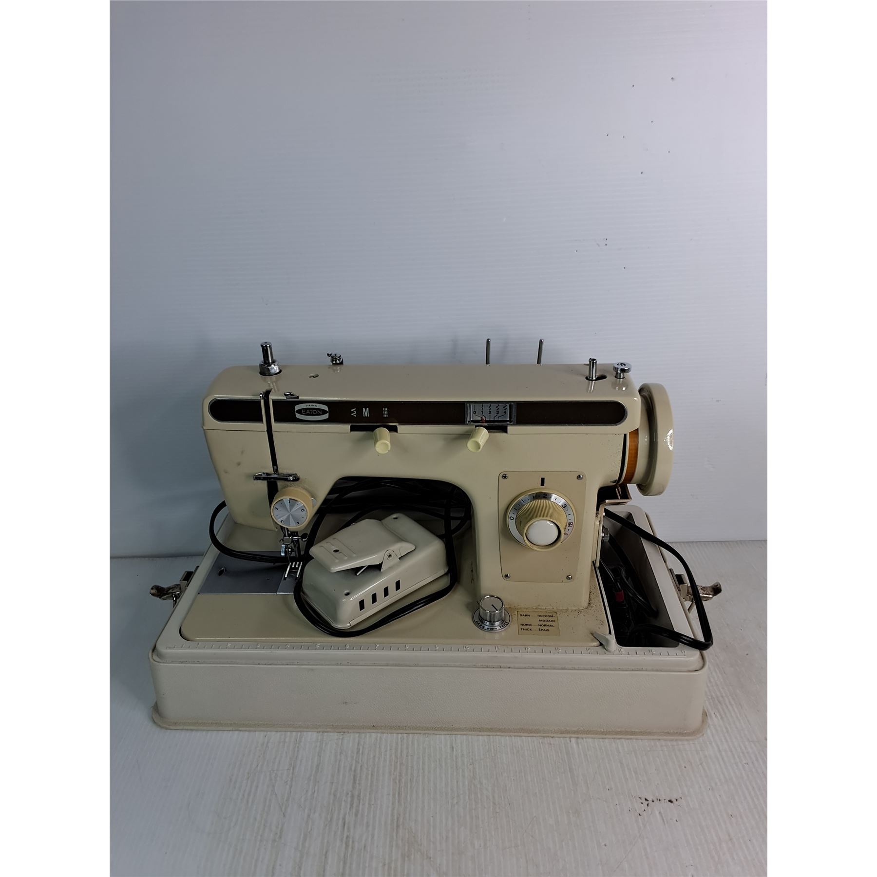 Viking Eaton Electric Sewing Machine 18.5"x9.5"- Powers On - PICK UP ...