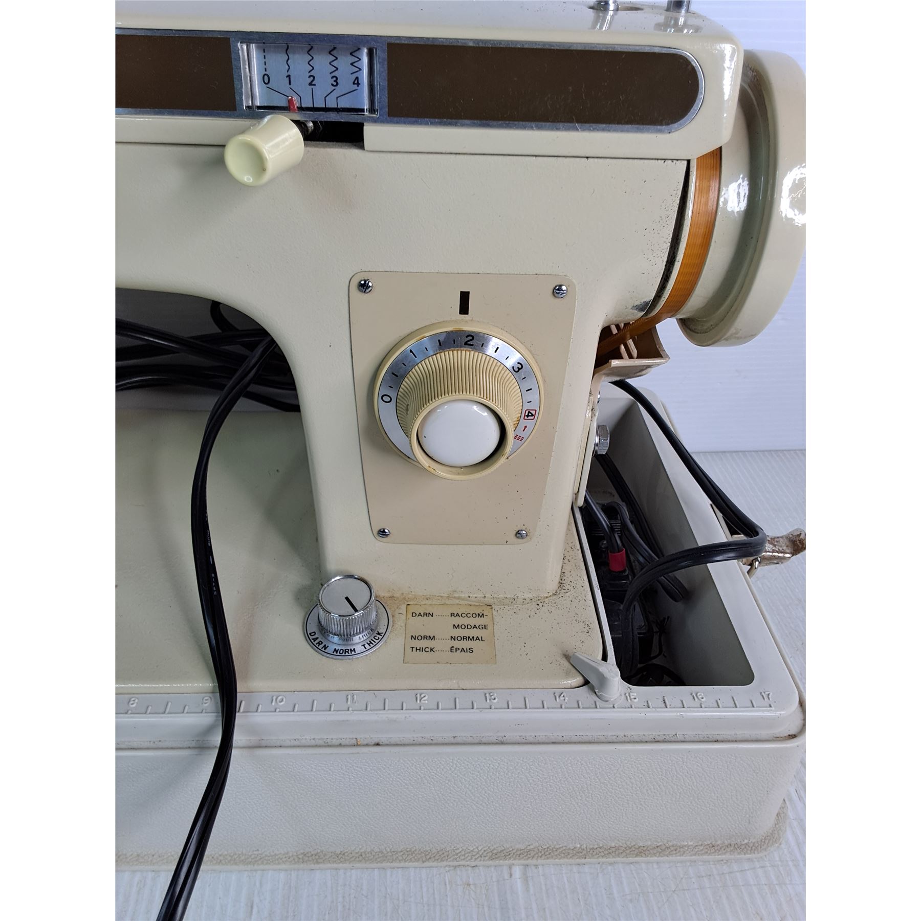 Viking Eaton Electric Sewing Machine 18.5"x9.5"- Powers On - PICK UP ...