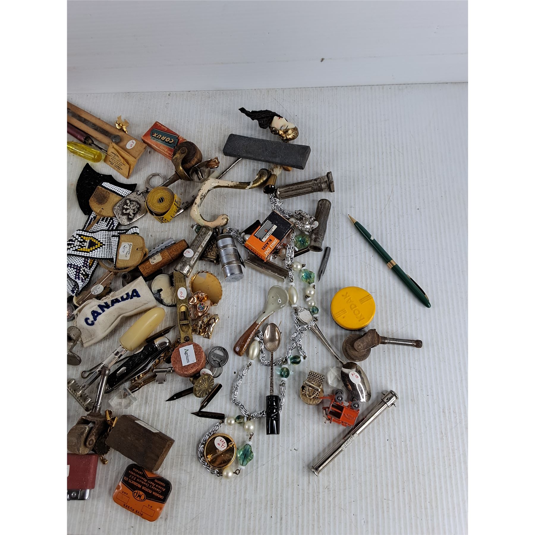Vintage Small Gadgets & Misc Hardware - Bodnarus Auctioneering