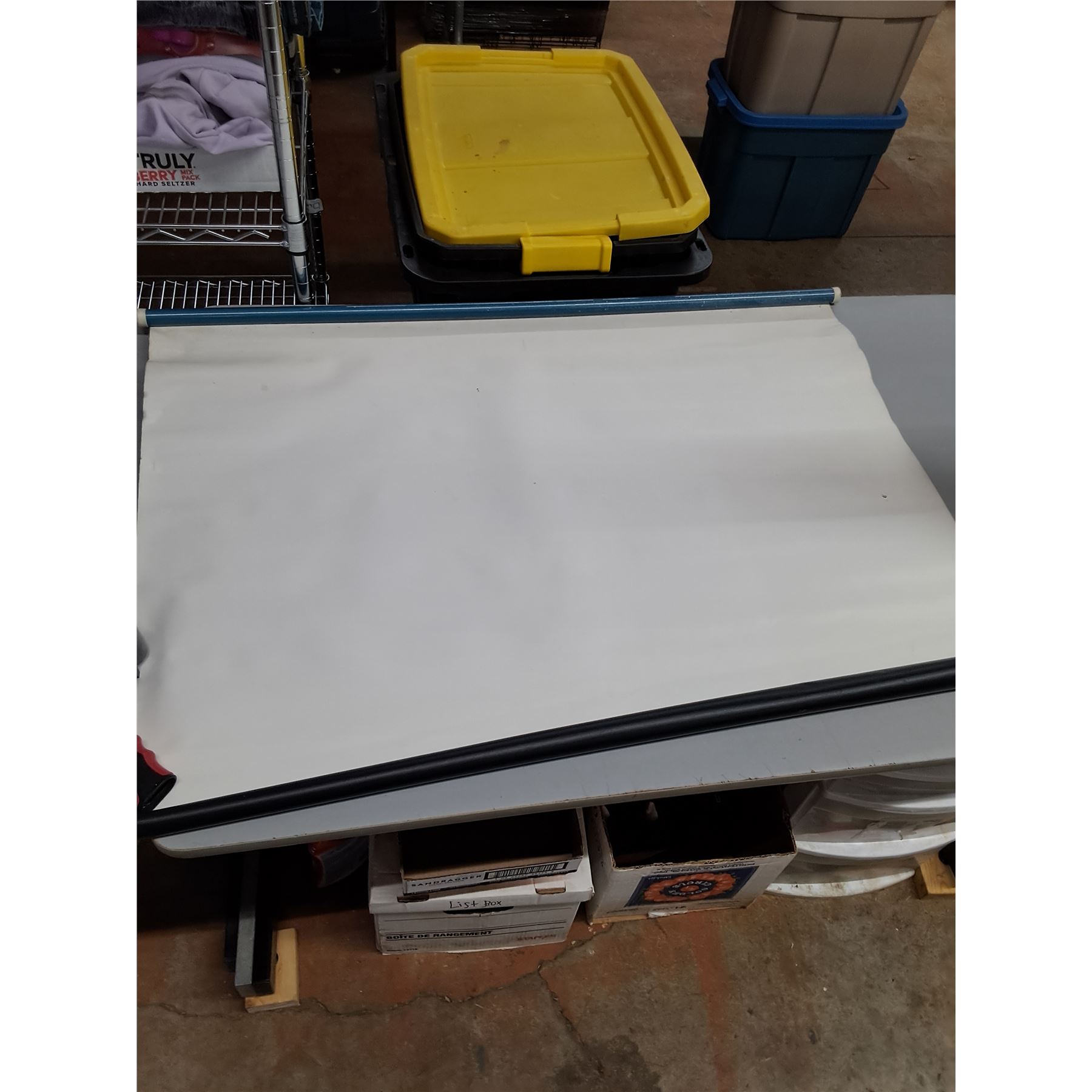 *Mop&Pail,Squeegee,Plunger,Small Projector Screen - PICK UP ONLY ...