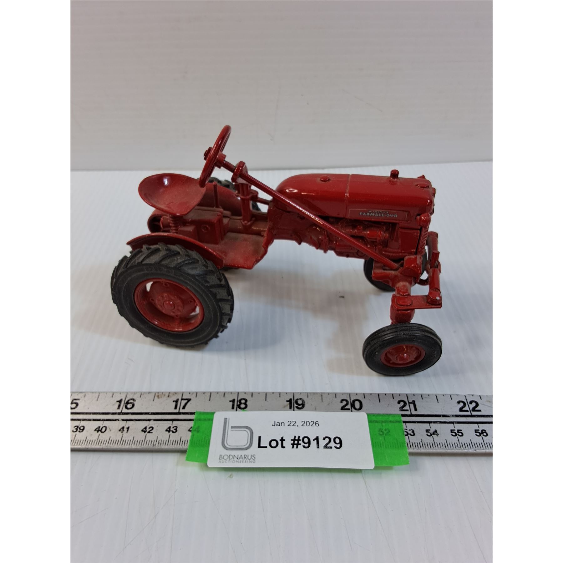 ERTL McCormick Farm-All Cub Die Cast Tractor - 1:24 Scale Approx ...