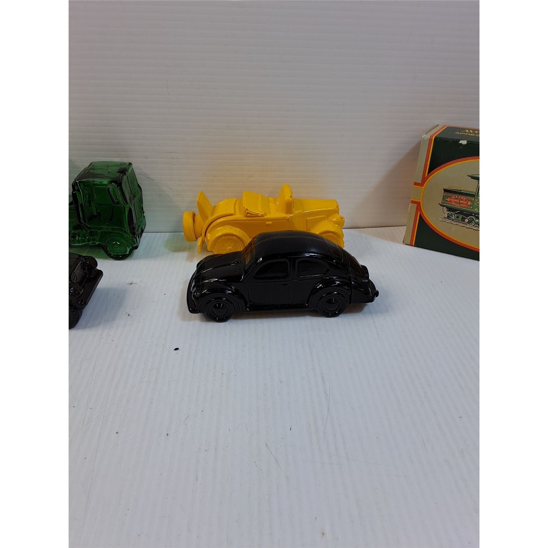 (5) Avon Cologne Bottles w/Boxes, Empty & Empty Box - Bodnarus ...