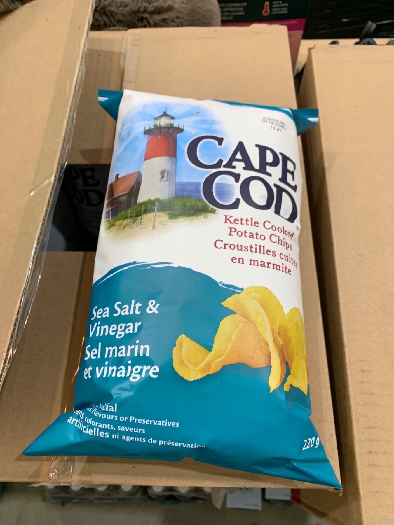 Cape Cod Kettle Cooked Potato Chips 220G Sea Salt And Vinegar – 12 Count