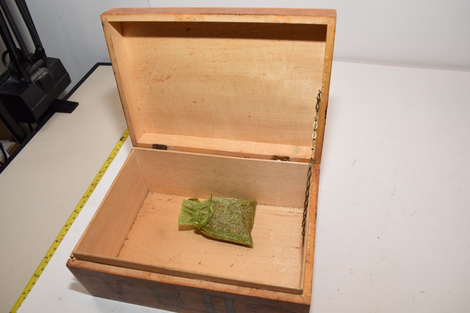 Very Old Free Mason Box - Schmalz Auctions