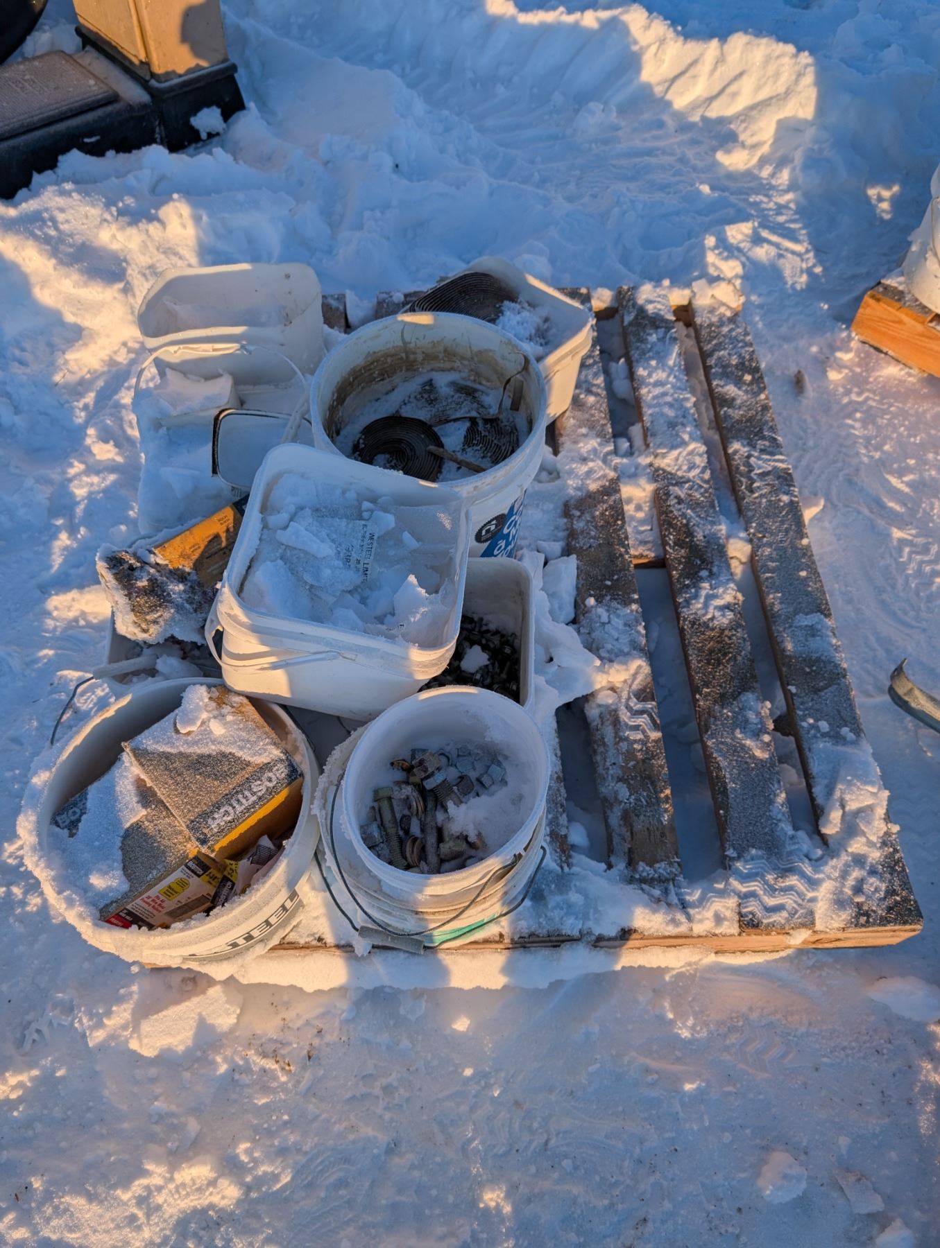 Pallet of Misc. Tool Parts/Hardware/Scrap as Shown - Schmalz Auctions