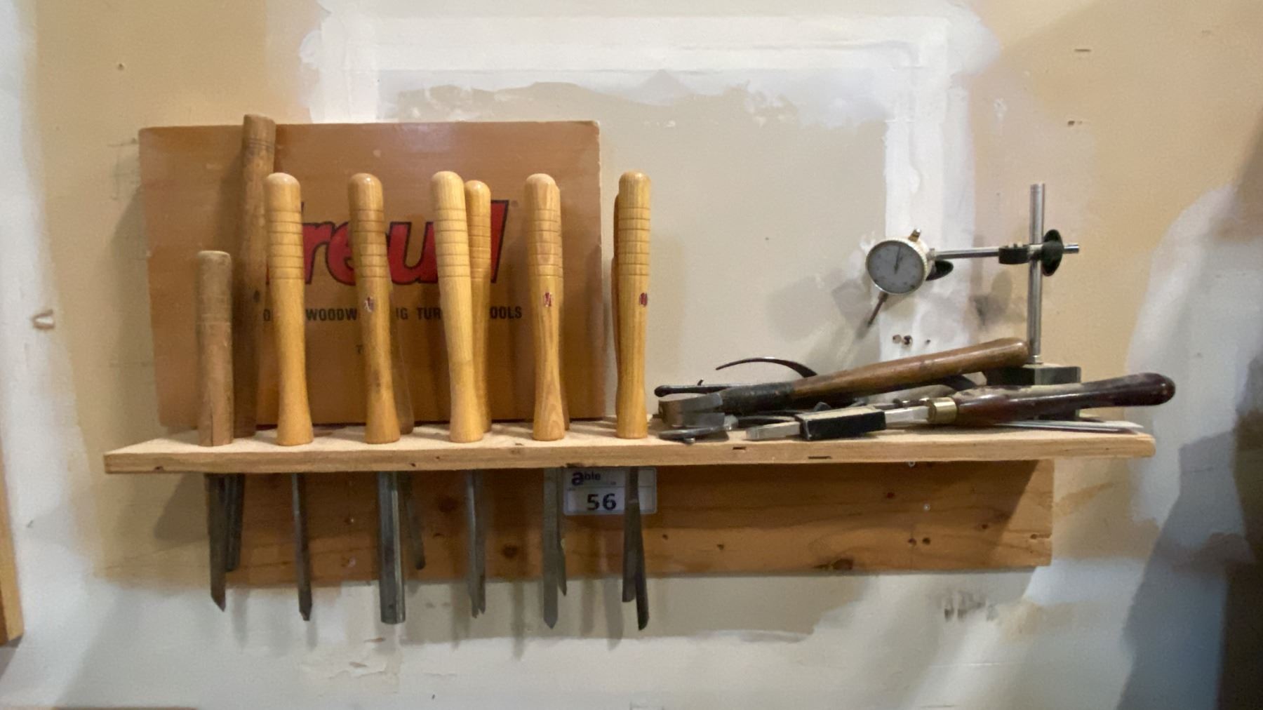FREUD WOOD LATHE CHISEL SET & ASSORTED HAND TOOLS - Able Auctions