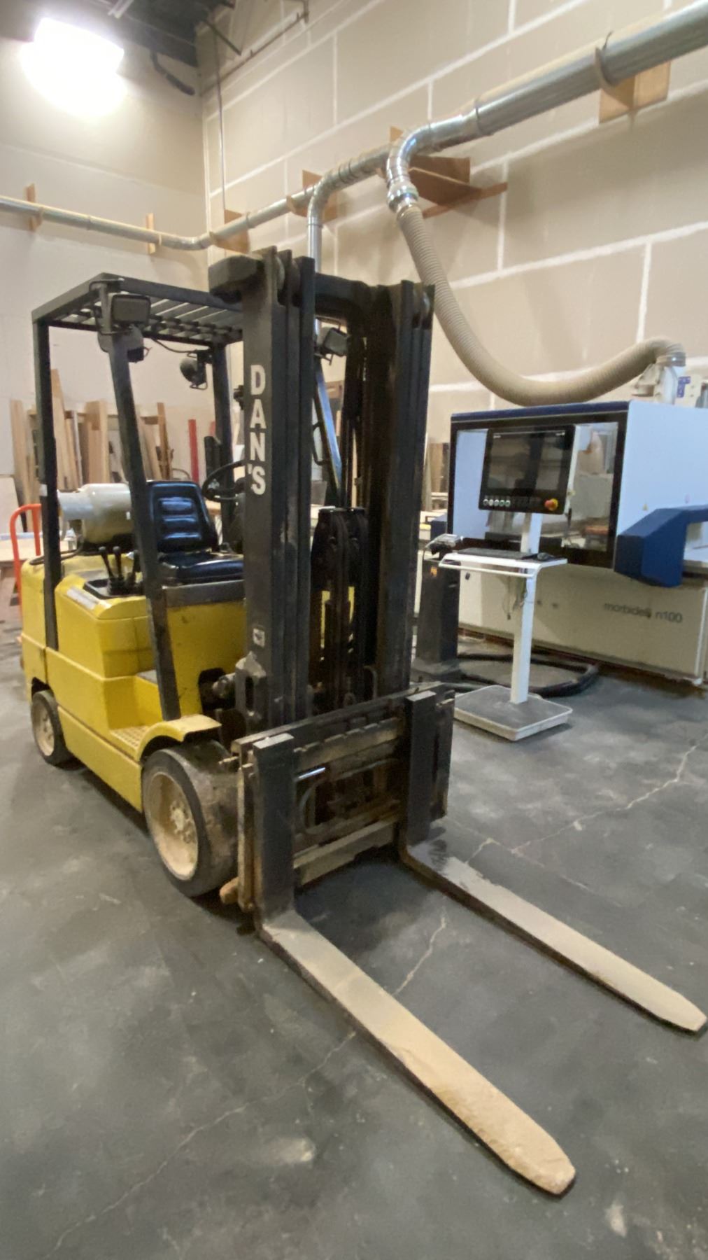 HYSTER S65XM YELLOW PROPANE FORKLIFT-HOURS UNKNOWN, 3 STAGE MAST, SOLID ...