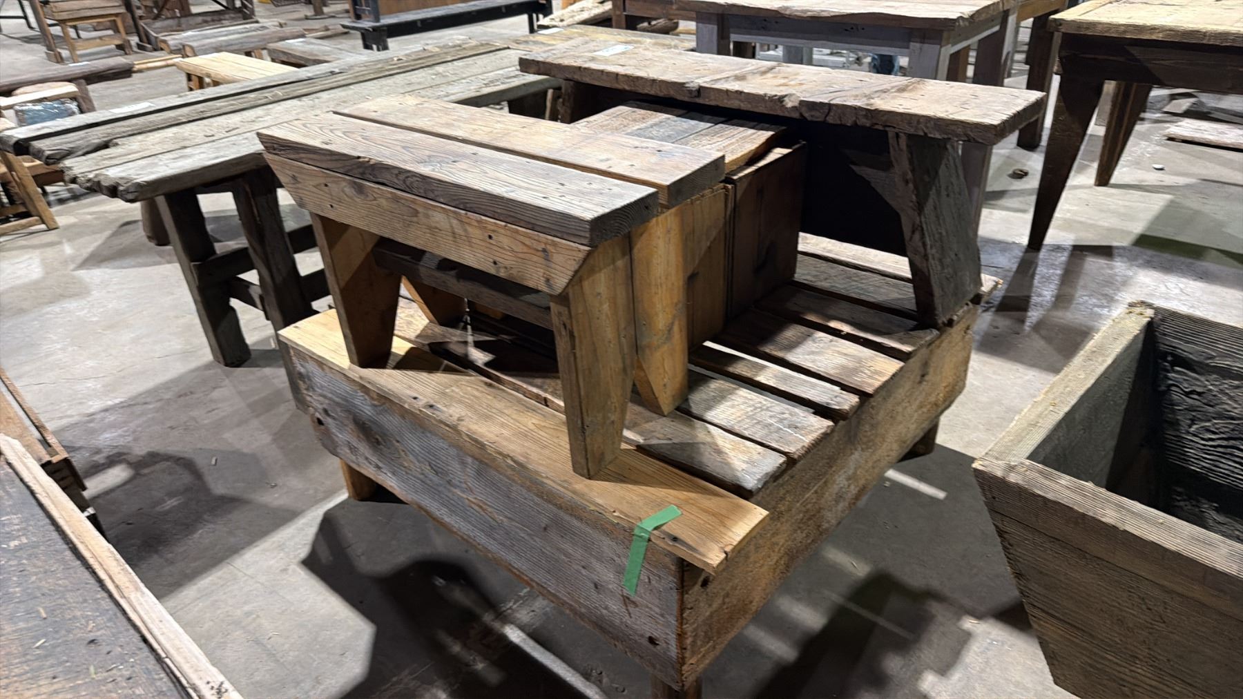 LARGE RUSTIC WOODEN DISPLAY TABLE AND 2 SMALL BENCHES - Able Auctions