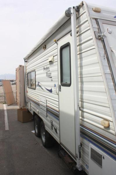 2001 Wanderer Wagon 21' Travel Trailer