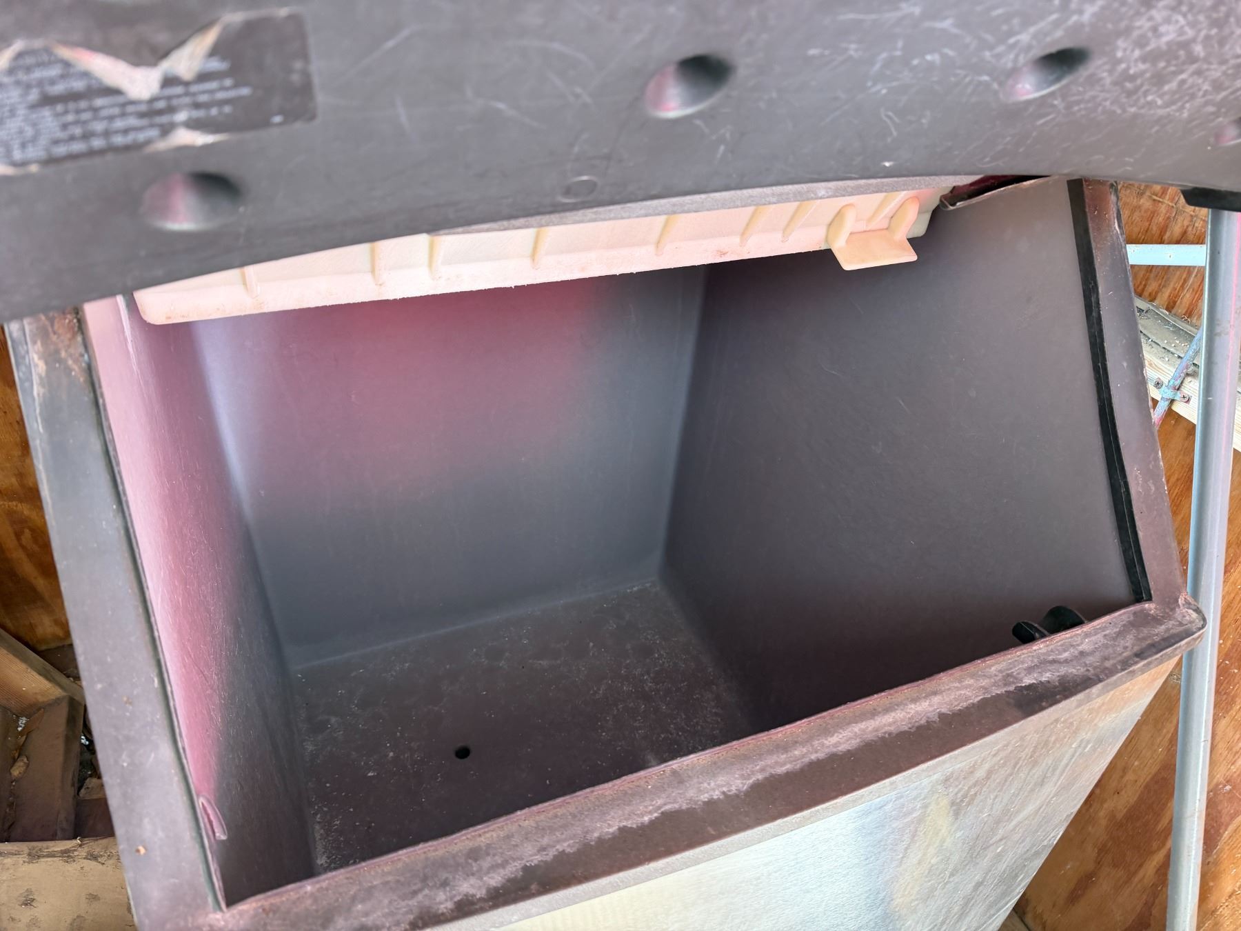 Kool-Aire Ice Machine w/ Storage Bin (works) Pick up Jan. 16 & 17 by ...