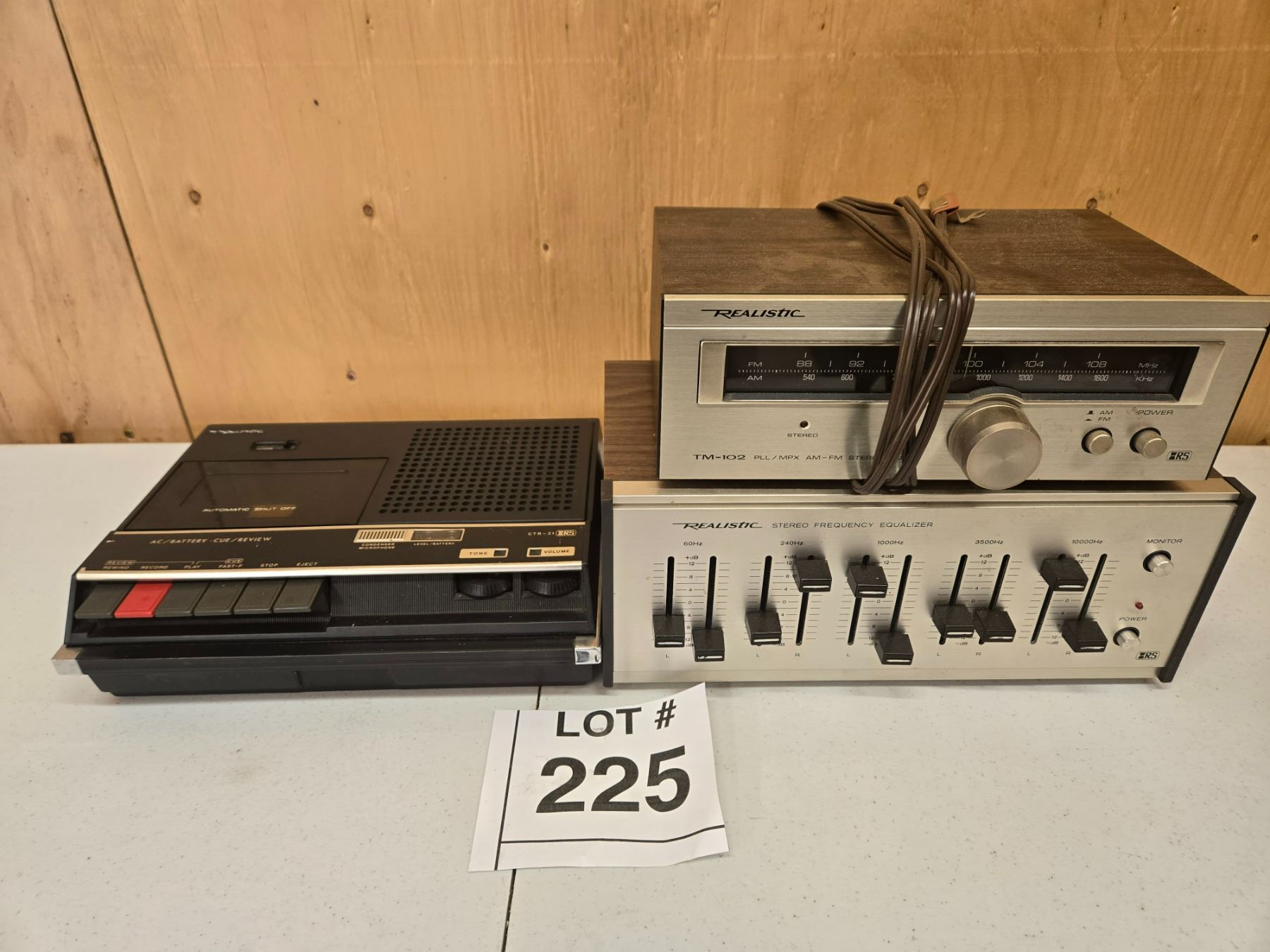 REALISTIC AM/FM STEREO TUNER, EQUALIZER & CASSETTE RECORDER LOT