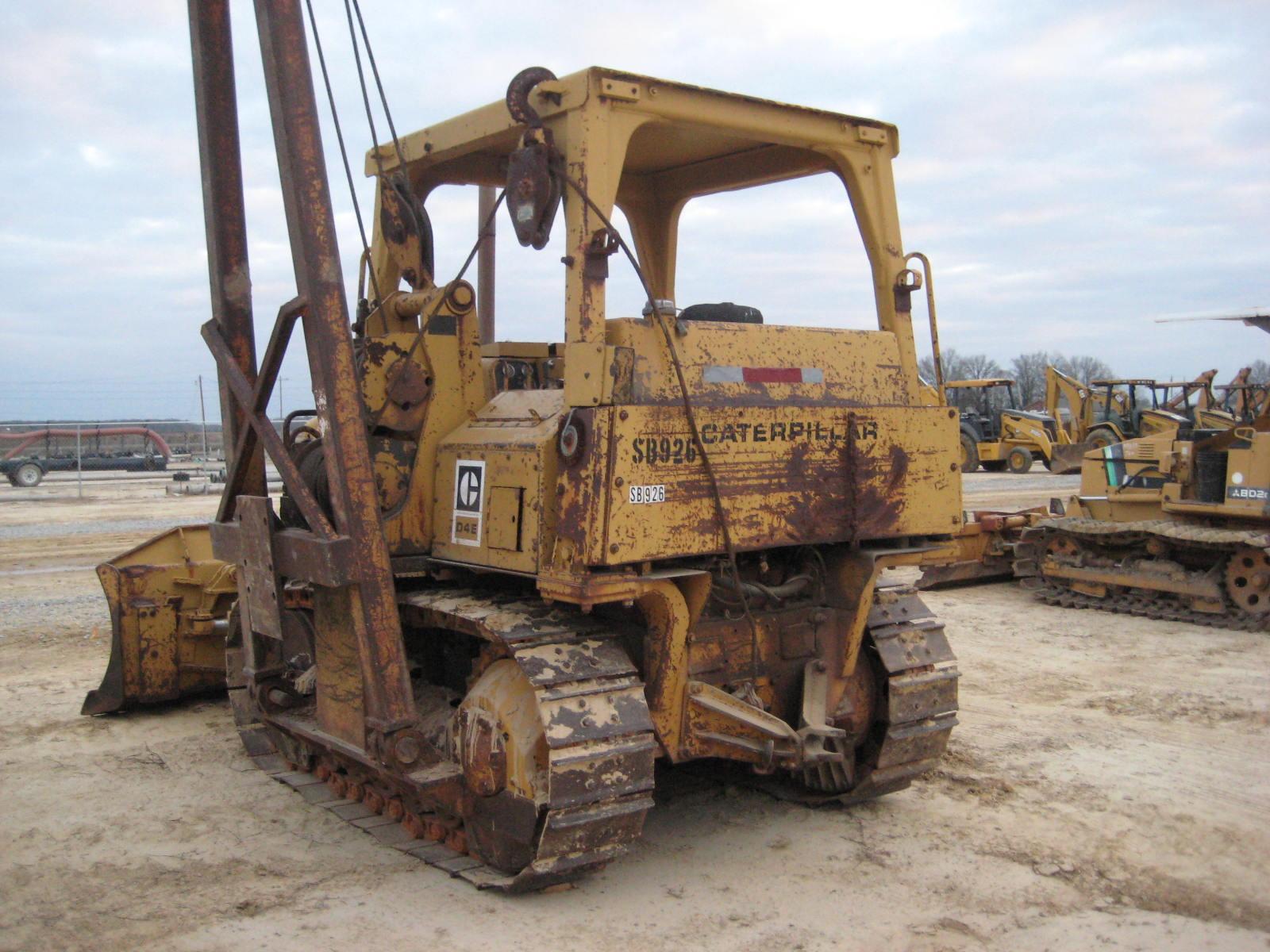 1982 Cat D4e Pipelayer
