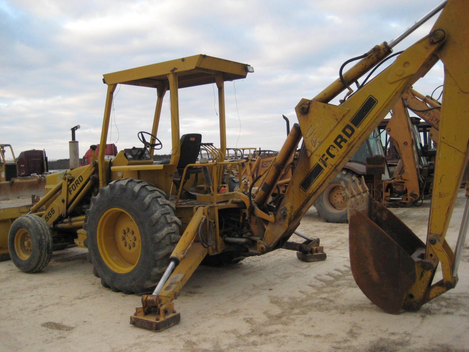 Ford 555 Backhoe Loader