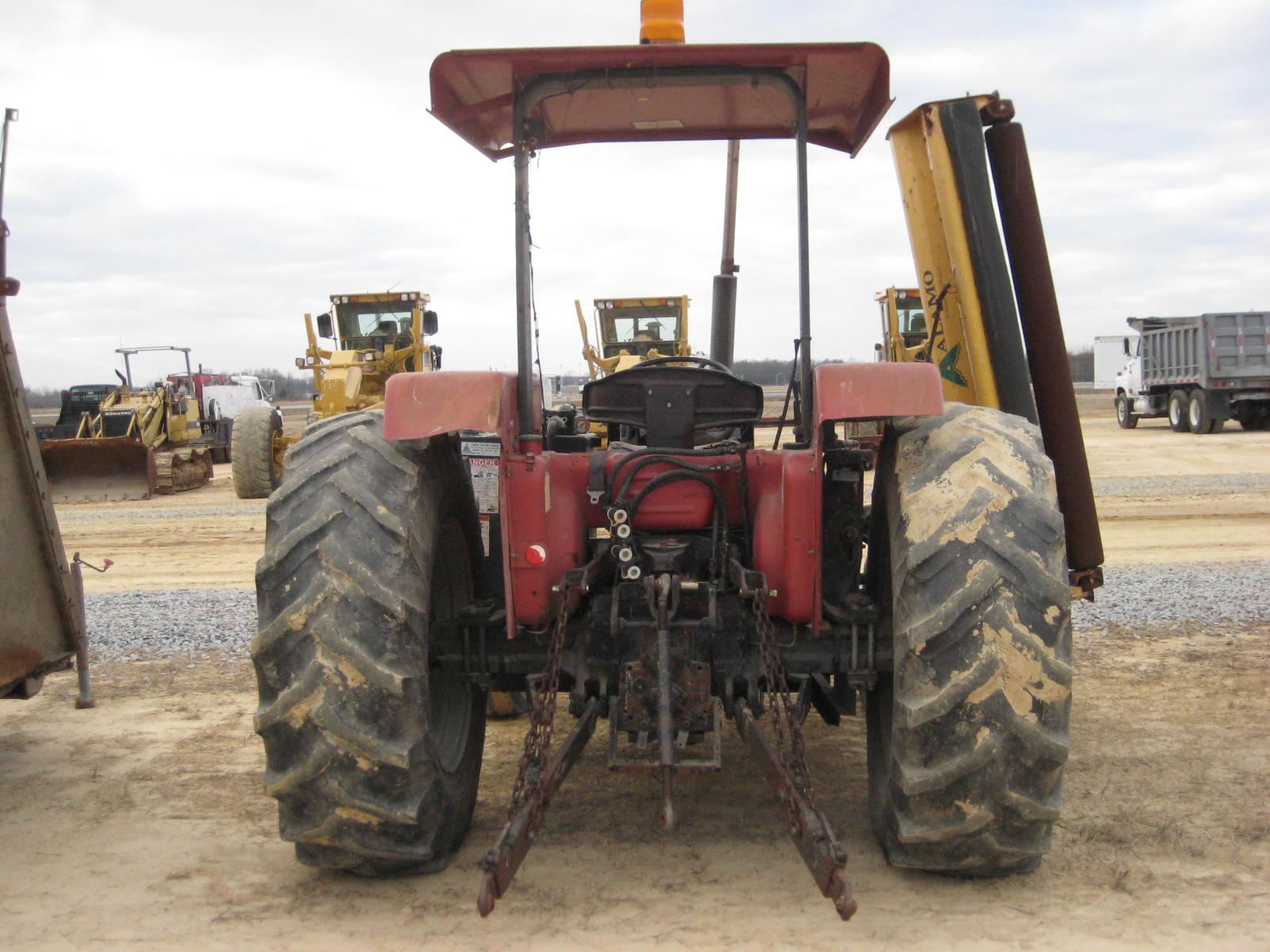 Case 895 Wheel Tractor